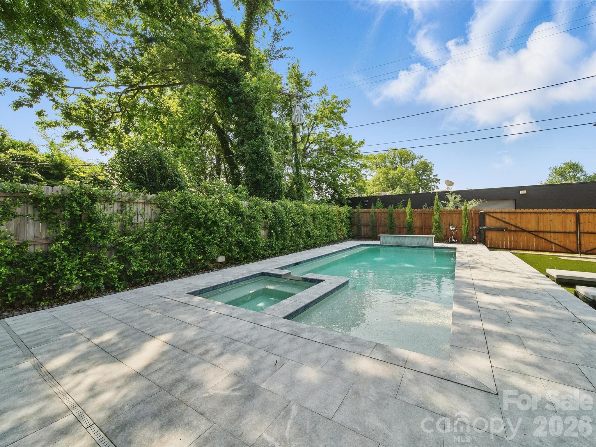 708 Cross Trail Drive, Charlotte, NC - photo 2 of 45