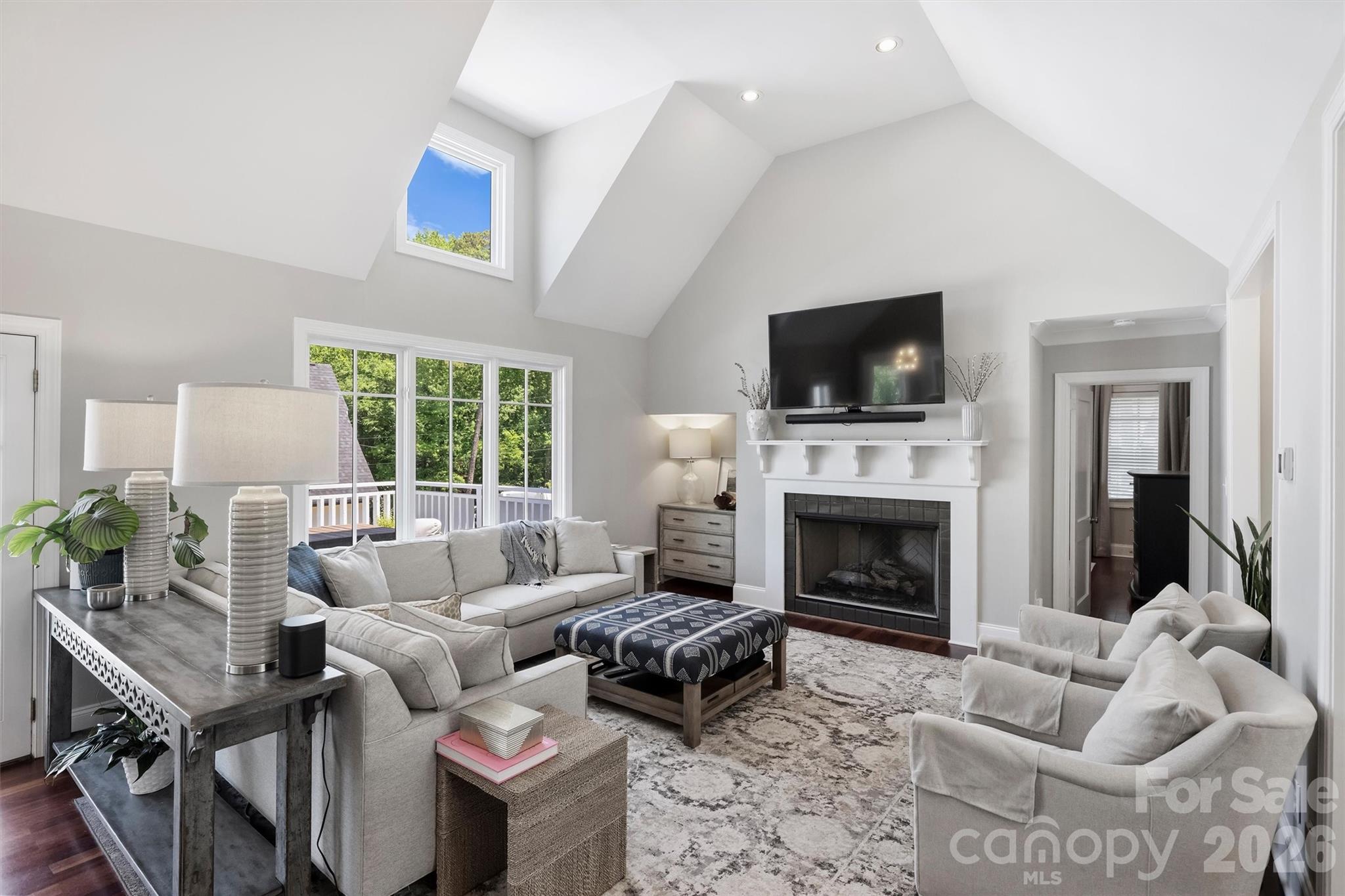 237 Hunter Lane, Charlotte, NC - photo 8 of 49