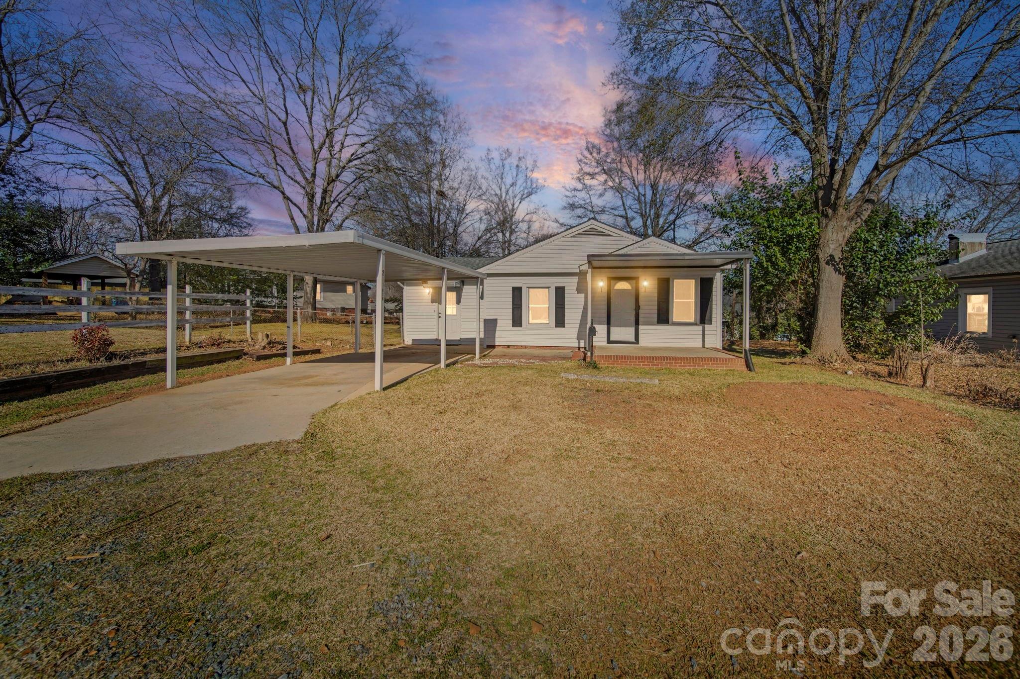211 9th Street, Belmont, NC - photo 1 of 49