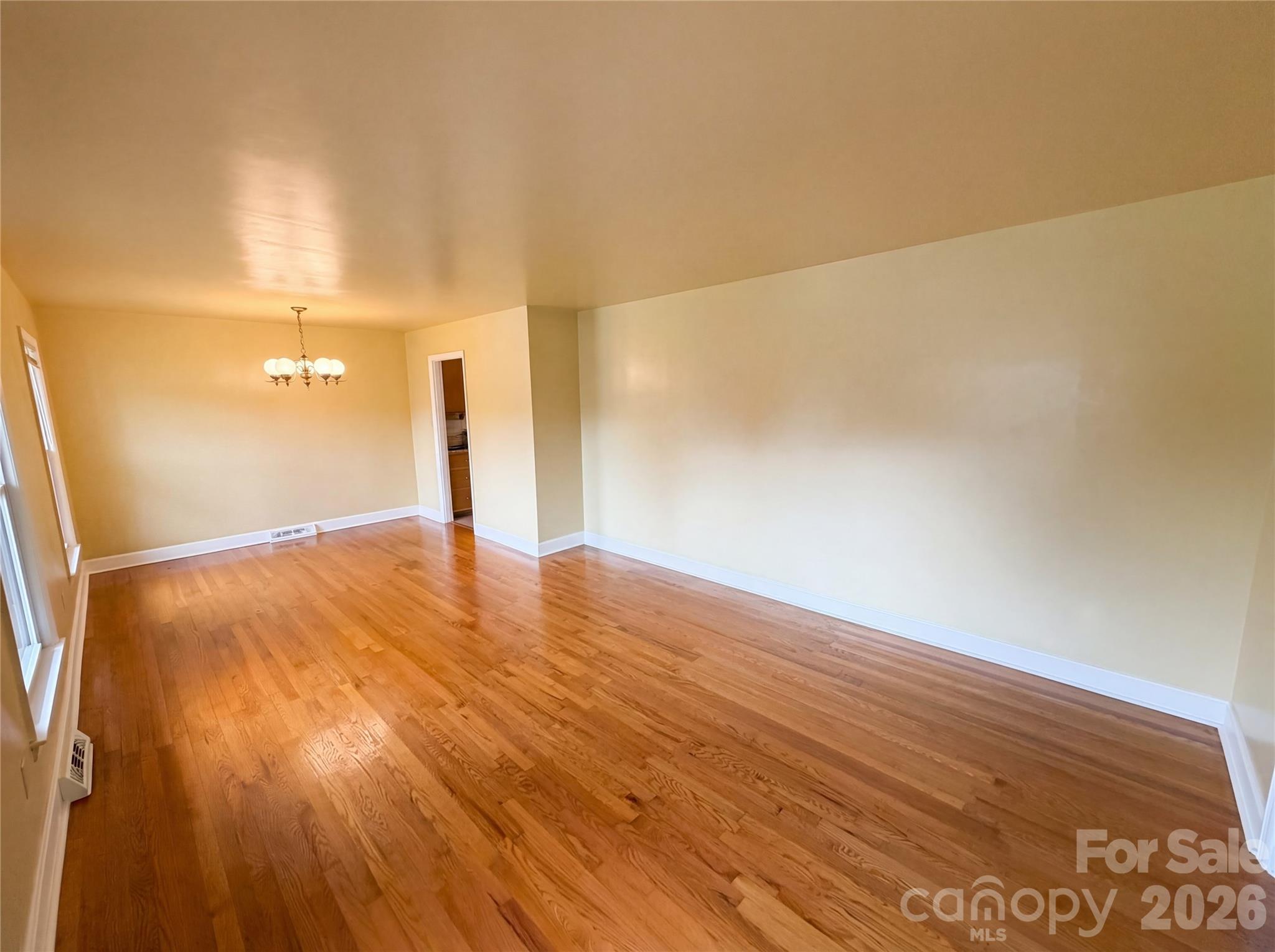 6214 Ashcrest Drive, Charlotte, NC - photo 9 of 25