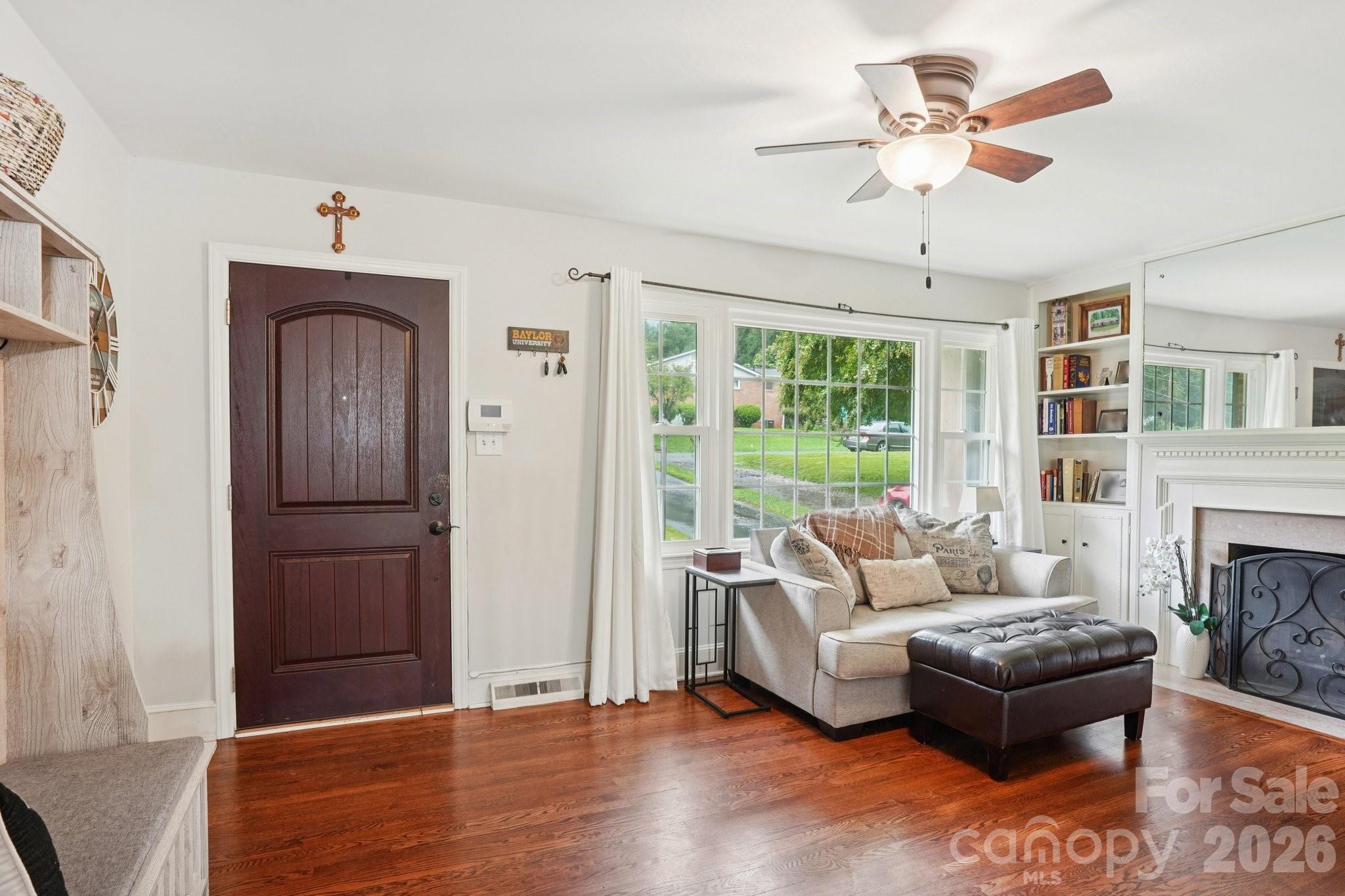 1527 Burnley Road, Charlotte, NC - photo 4 of 32