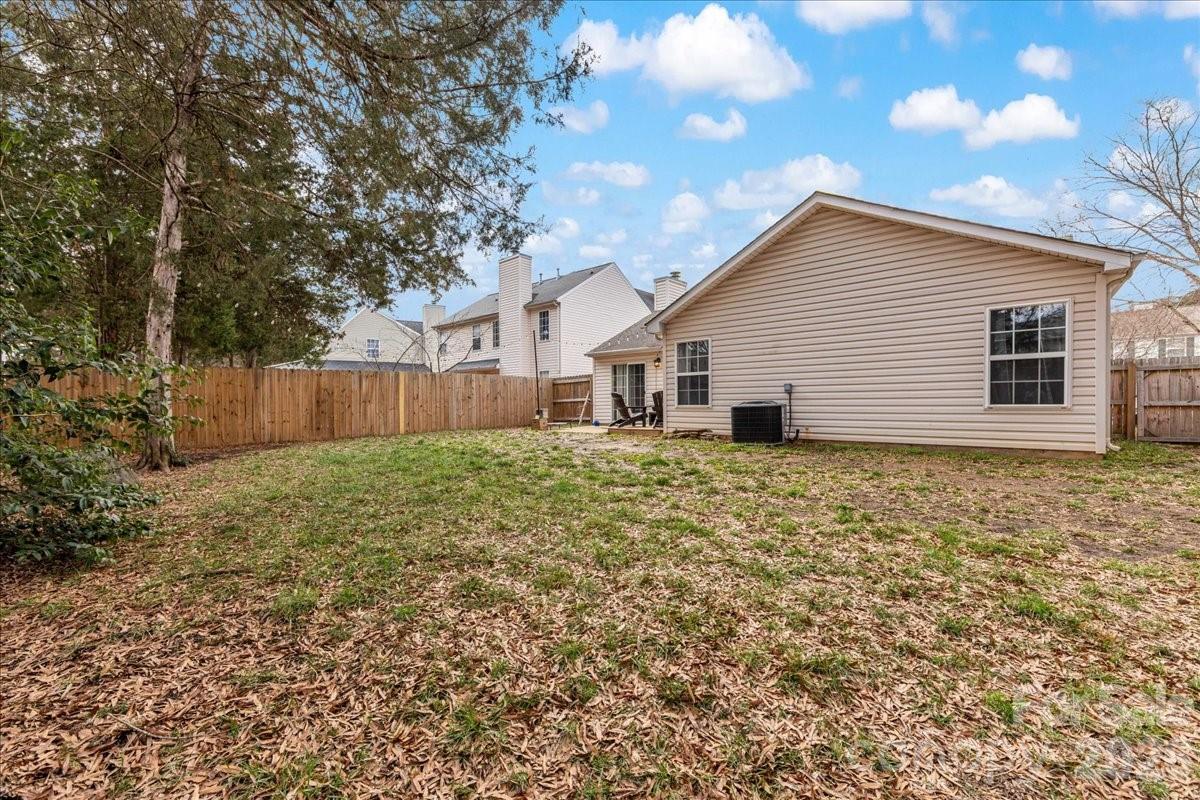 Photo 16 of 14242 Carolina Forest Court, Charlotte, NC