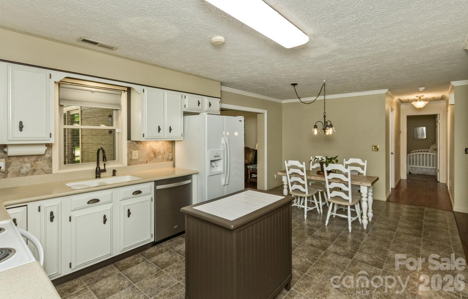 29 S Greenwood Forest Drive, Etowah, NC - photo 19 of 45