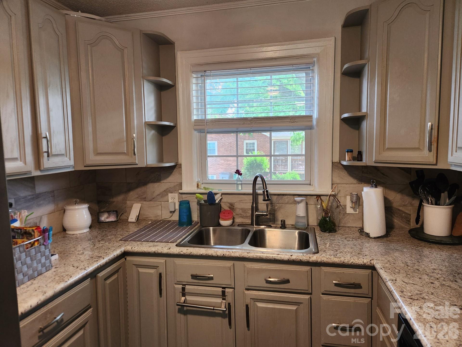Photo 6 of 3922 Mcmillan Street, Charlotte, NC