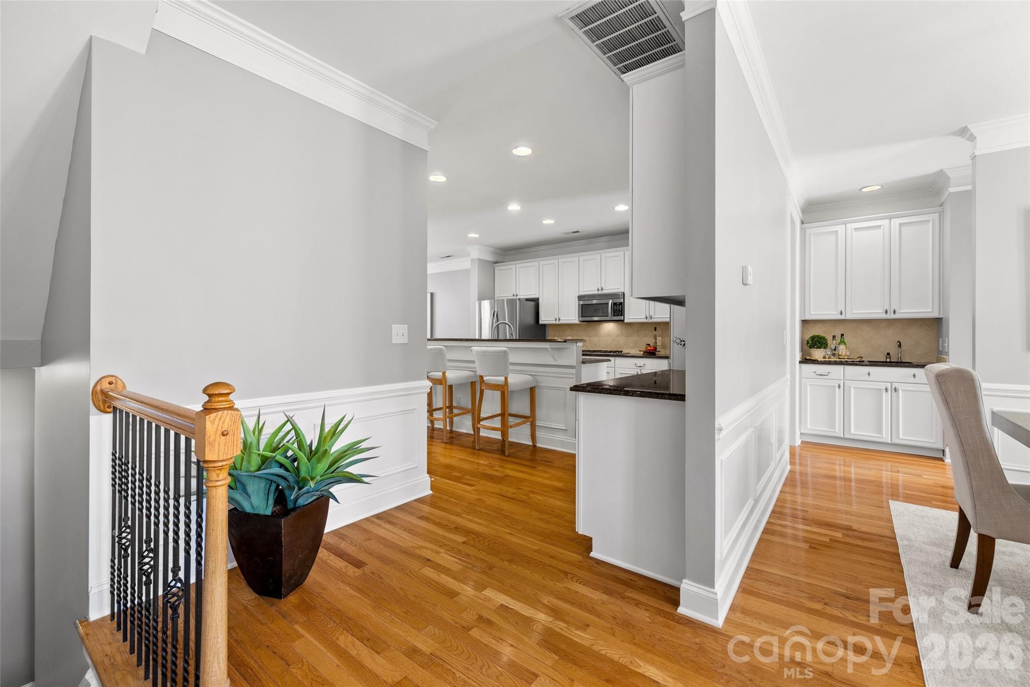 Photo 8 of 7810 Springs Village Lane, Charlotte, NC