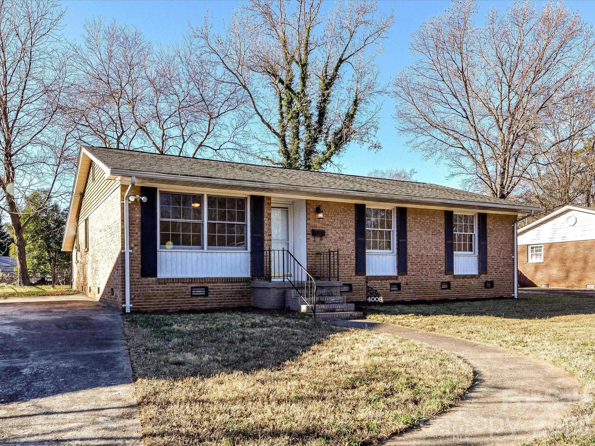 4008 Dunwoody Drive, Charlotte, NC - photo 2 of 21