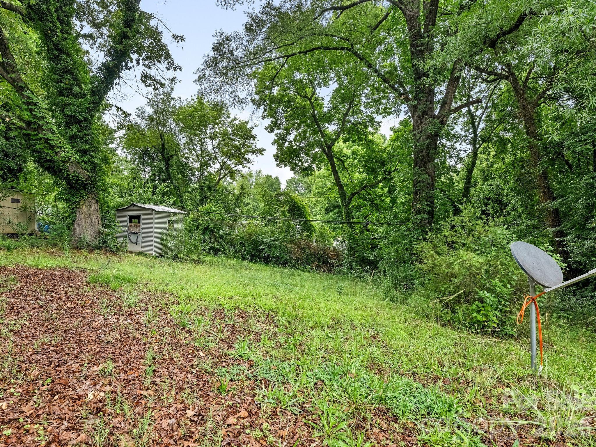 Photo 12 of 1525 Herrin Avenue, Charlotte, NC