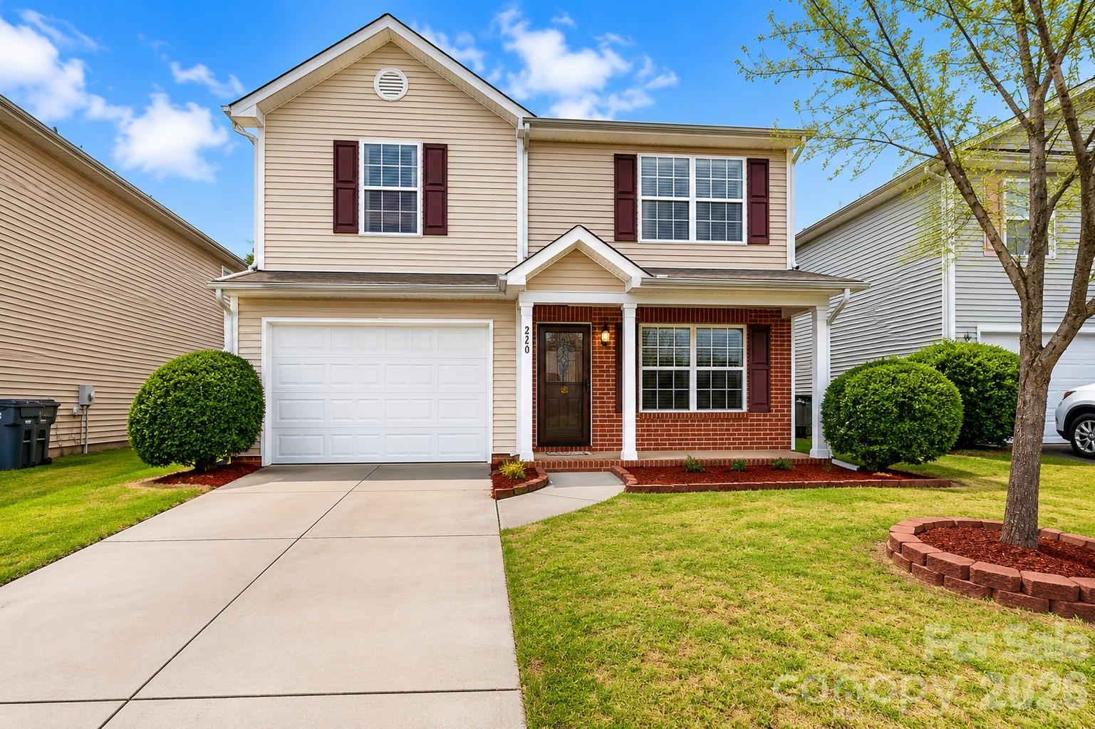 Home for sale at 220 Hunslet Circle, Charlotte, NC — photo 1 of 16