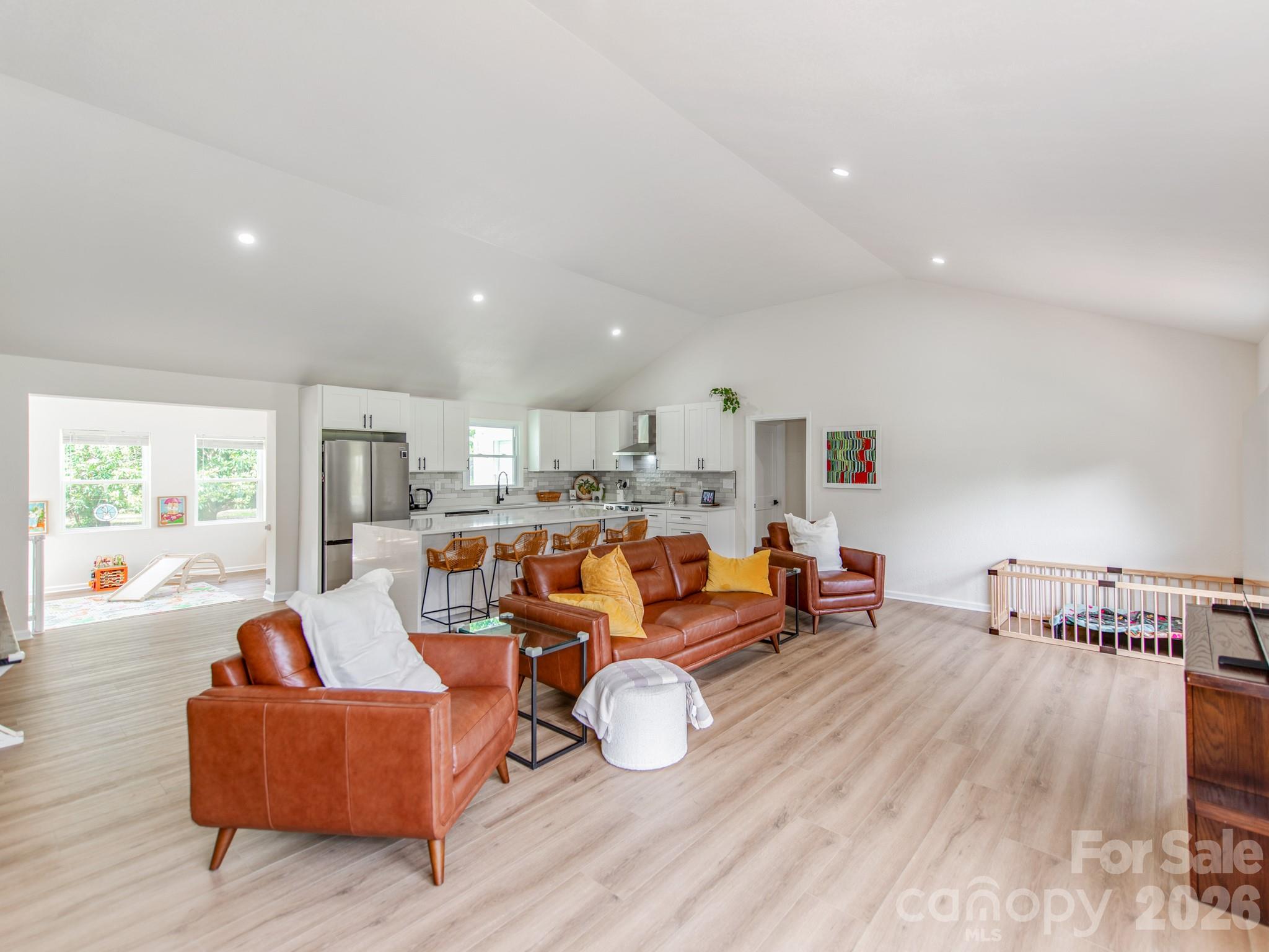 Photo 6 of 629 Belmorrow Drive, Charlotte, NC