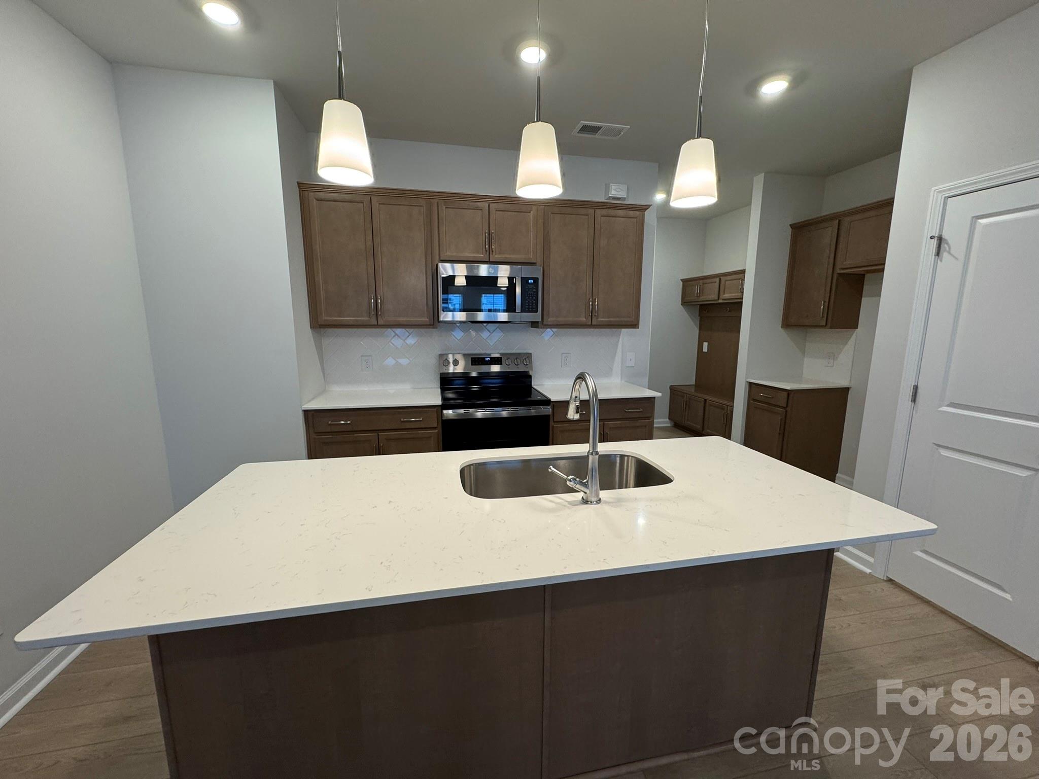 Photo 2 of 4632 Lakeview Road, Charlotte, NC