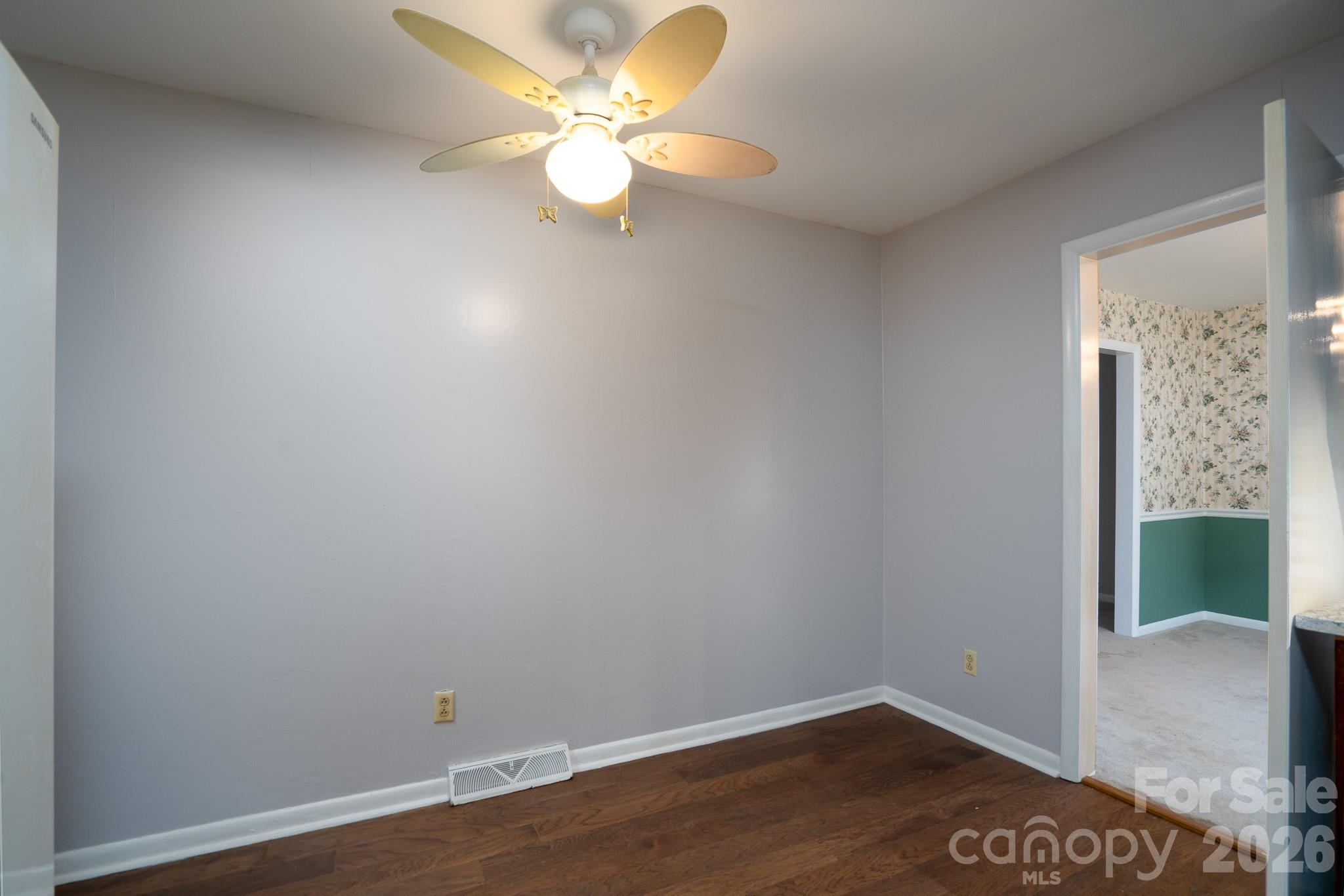 Photo 8 of 5742 faulconbridge Road, Charlotte, NC