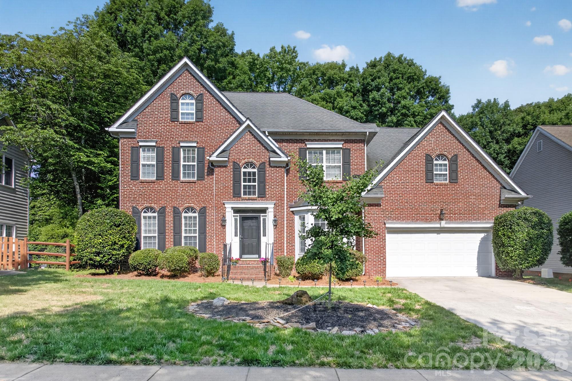 8812 Kingston Forest Drive, Charlotte, NC