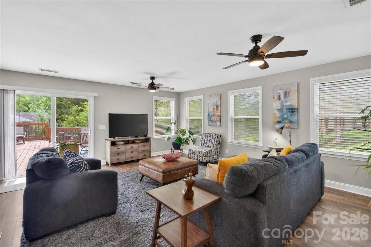 6308 Pineburr Road, Charlotte, NC - photo 6 of 37