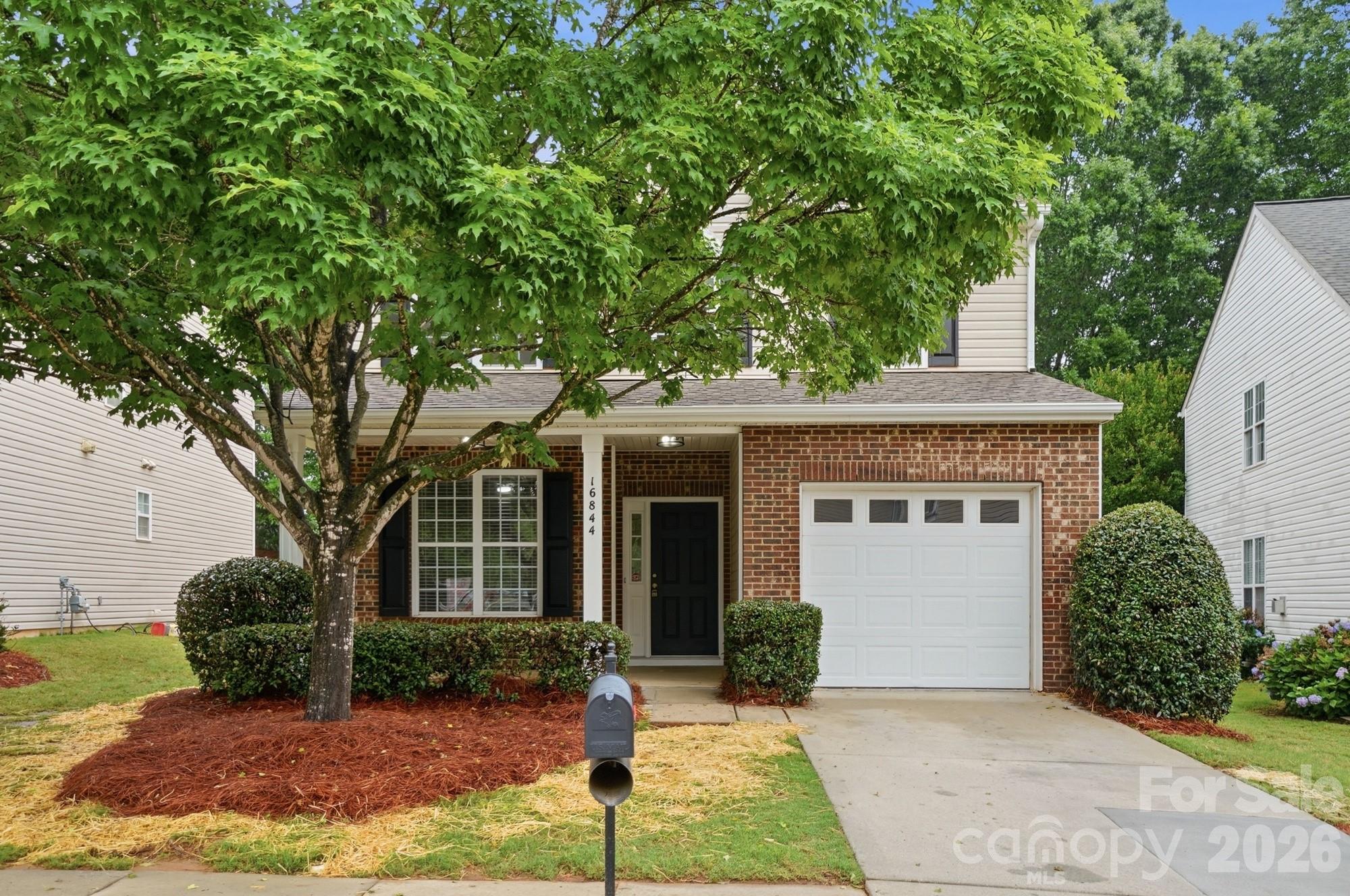 Home for sale at 16844 Kettlewell Lane, Charlotte, NC — photo 1 of 33