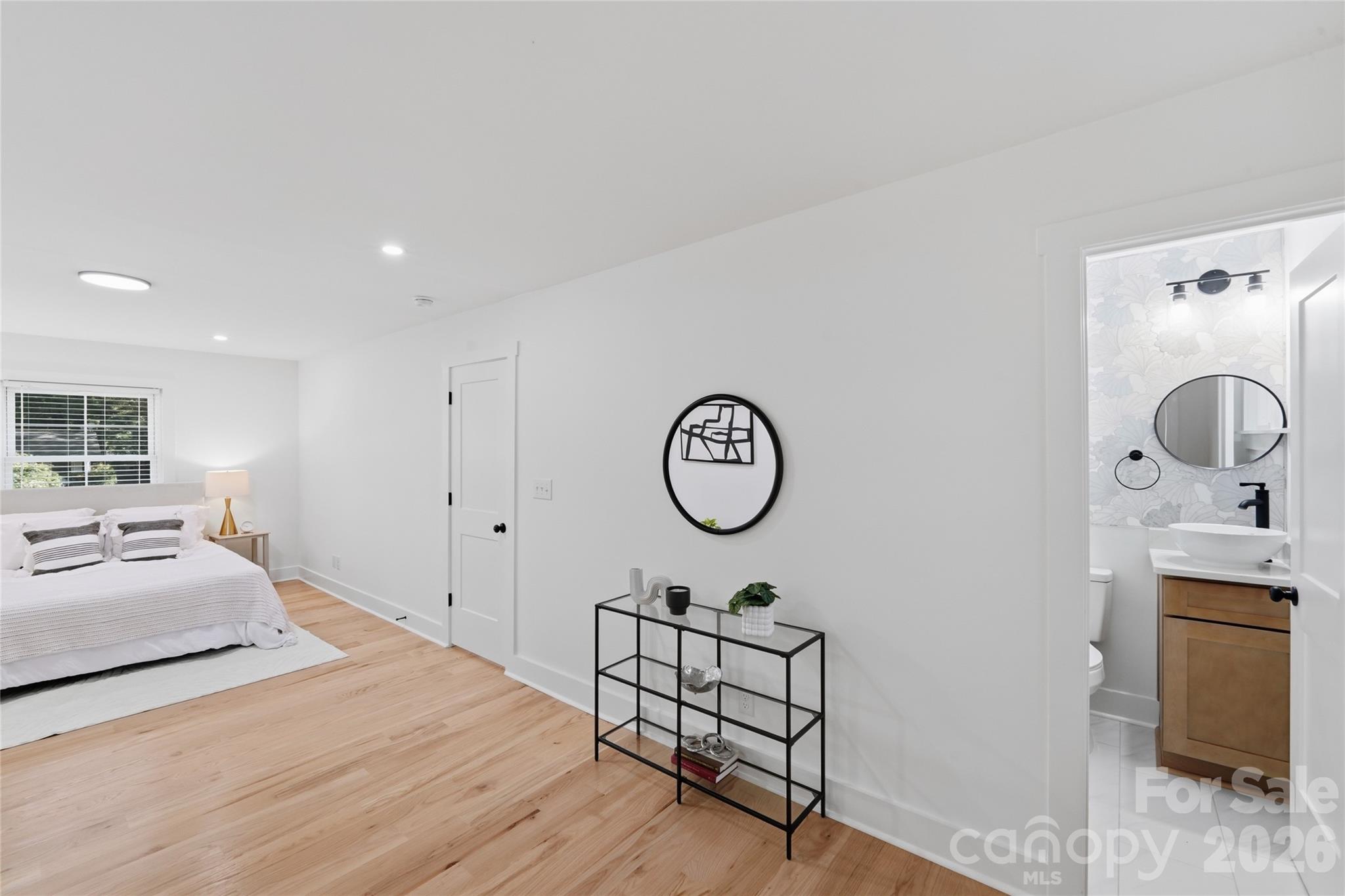 Photo 18 of 4314 Ivanhoe Place, Charlotte, NC