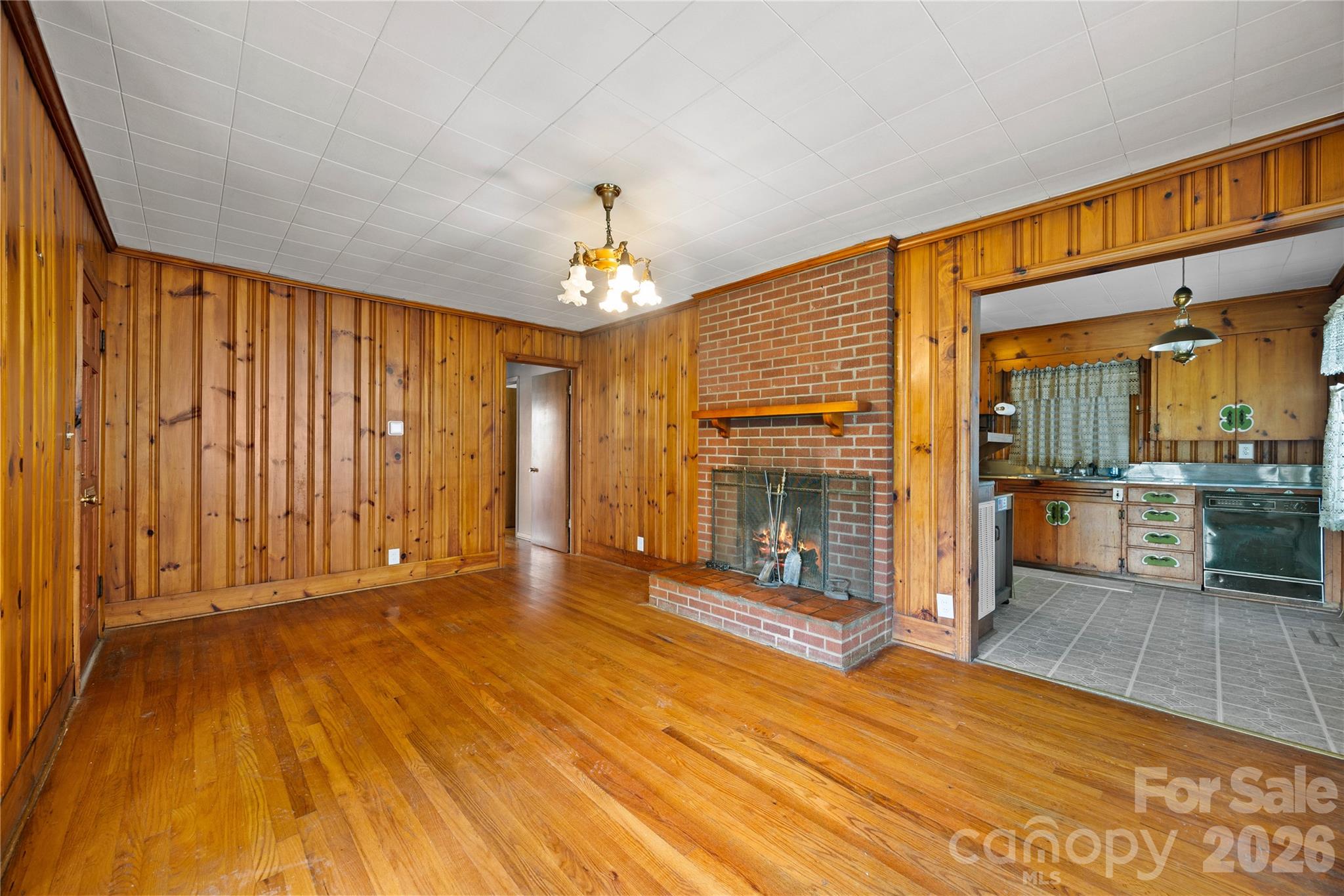 419 S Pearl Street, Troy, NC - photo 6 of 28