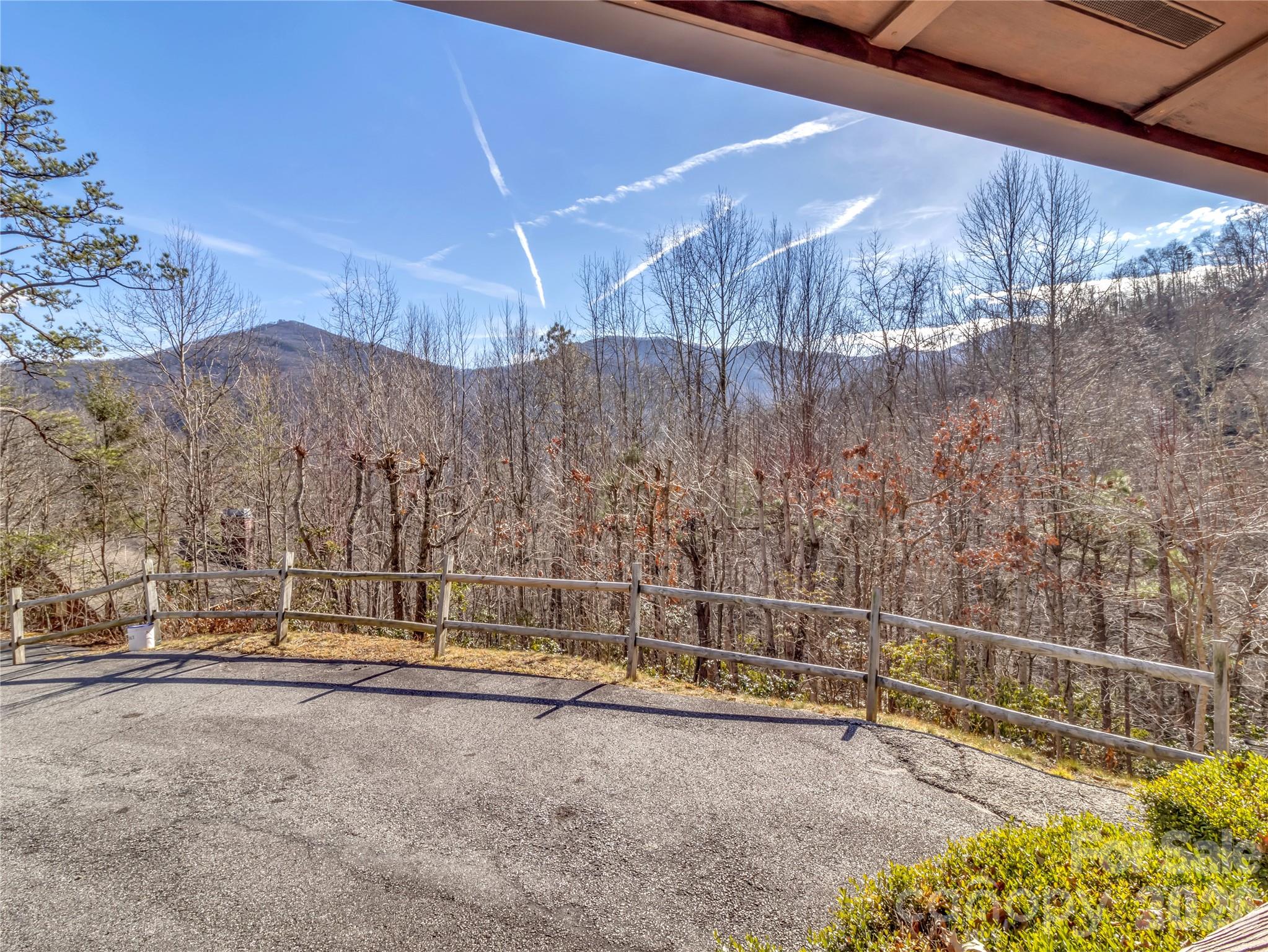30 Edgewater Lane, Maggie Valley, NC - photo 2 of 39
