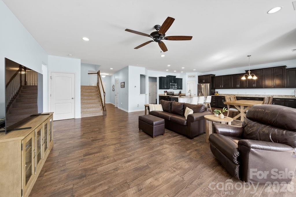 Photo 7 of 11033 Crane Creek Drive, Charlotte, NC