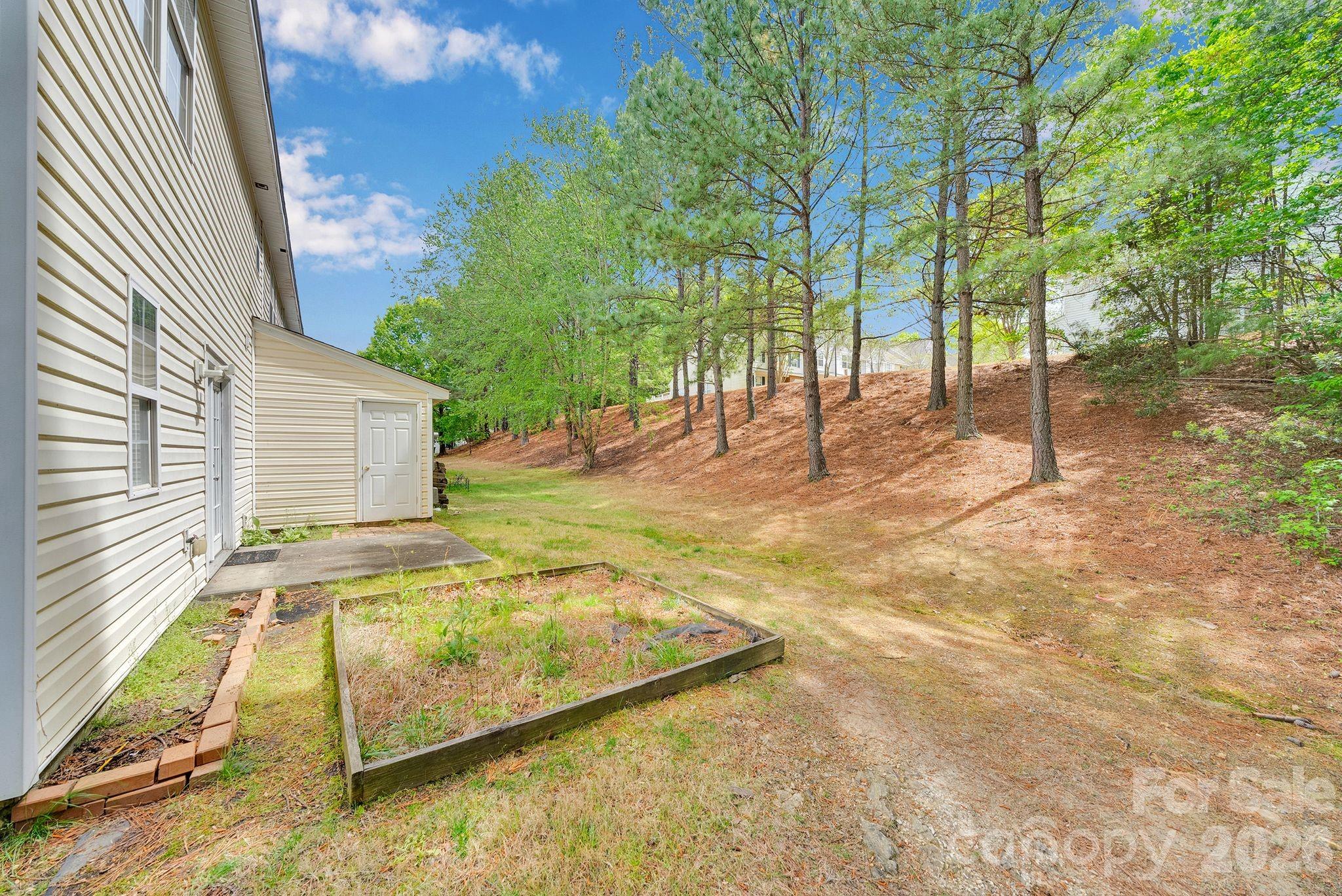 Photo 23 of 17039 Greenlawn Hills Court, Charlotte, NC