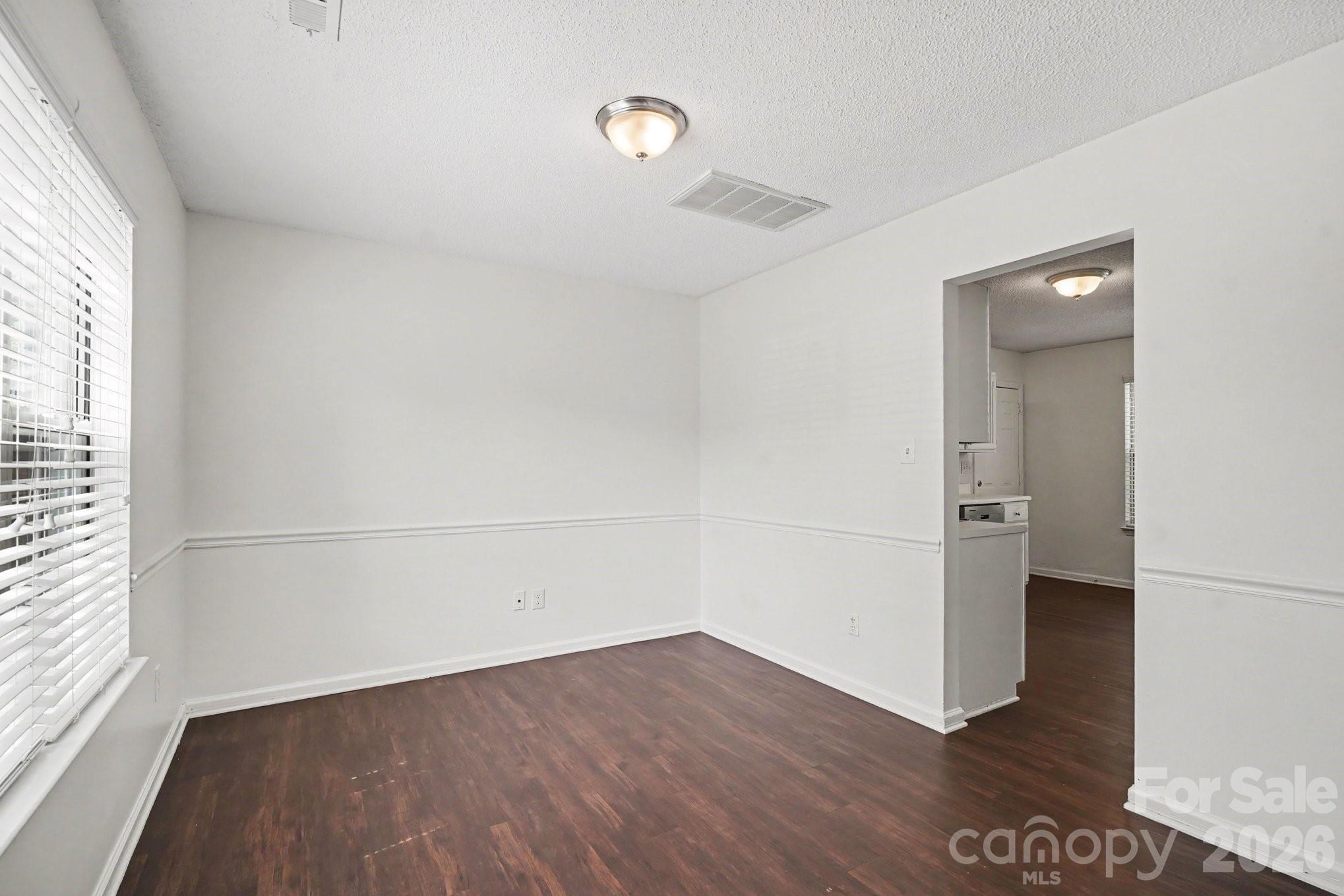 Photo 5 of 12127 Landing Green Drive, Charlotte, NC