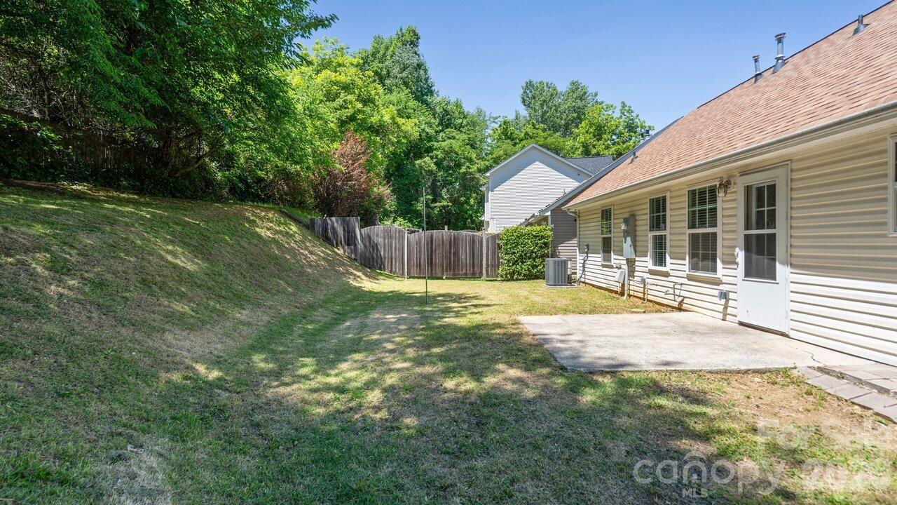 Photo 28 of 613 Hoskins Ridge Lane, Charlotte, NC