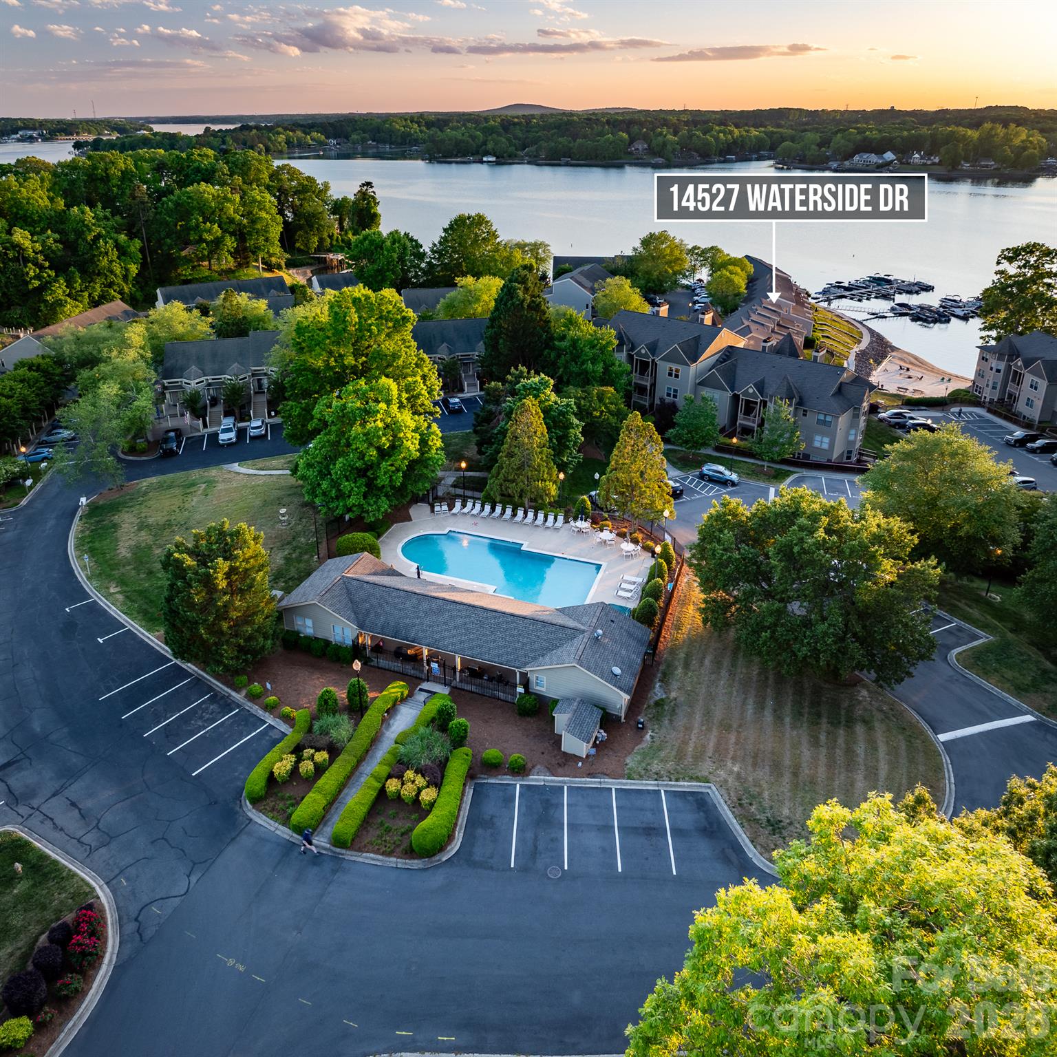 Photo 30 of 14527 Waterside Drive, Charlotte, NC
