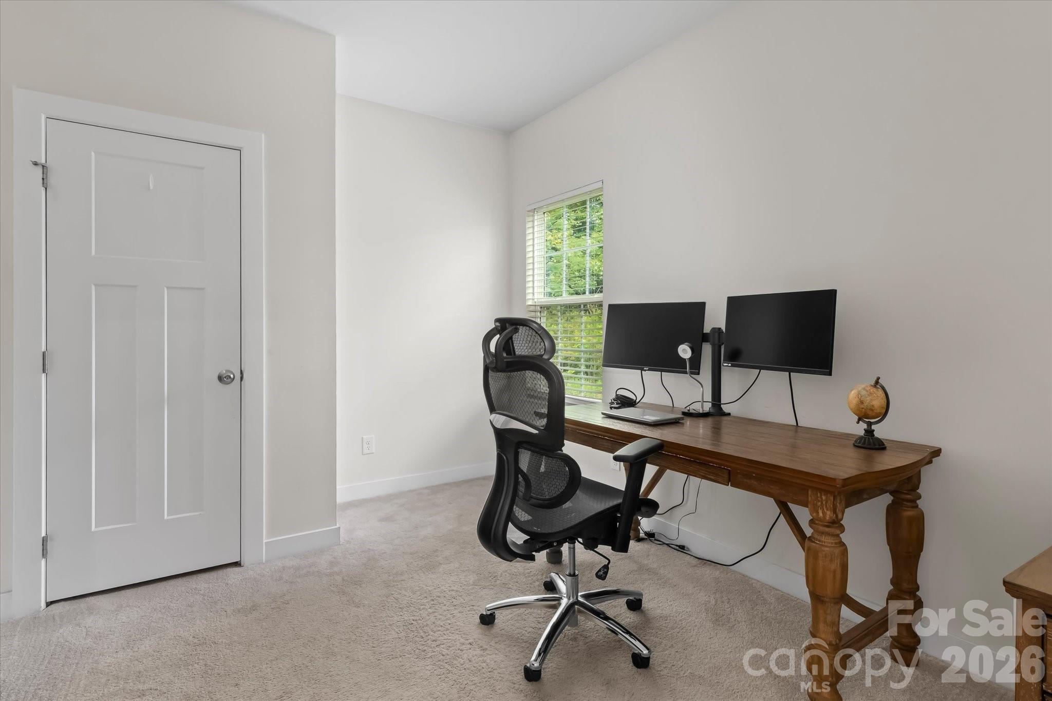 Photo 13 of 10250 Paper Birch Drive, Charlotte, NC