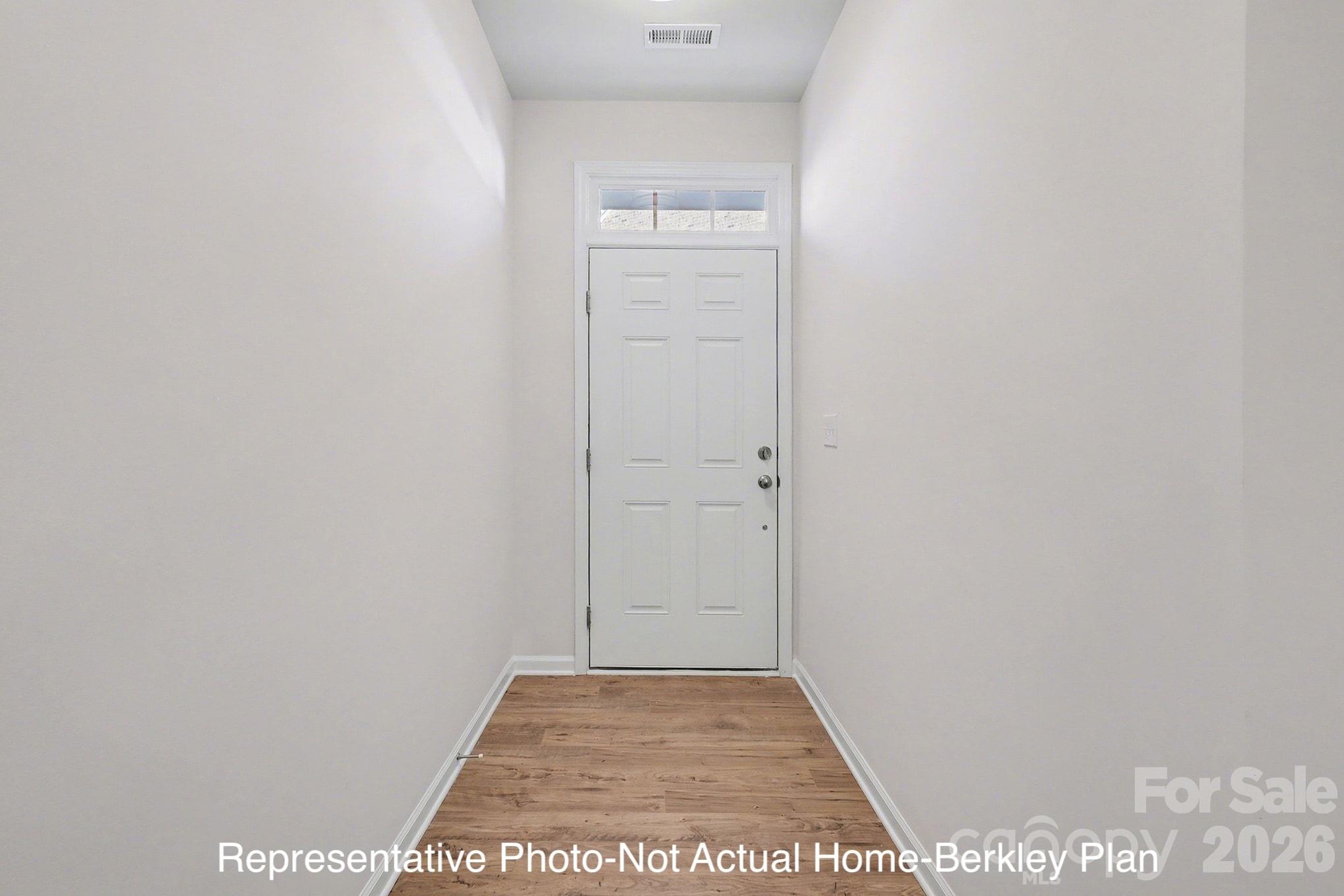 Photo 4 of 2326 Rachelwood Drive, Charlotte, NC