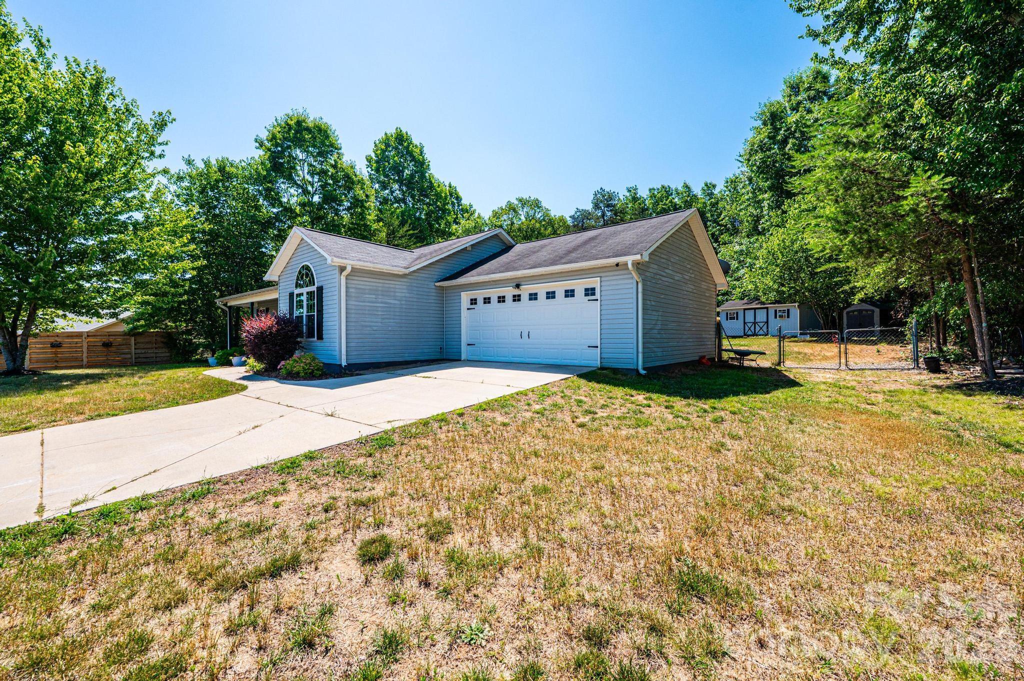 205 Winding Cedar Drive, Statesville, NC - photo 4 of 46