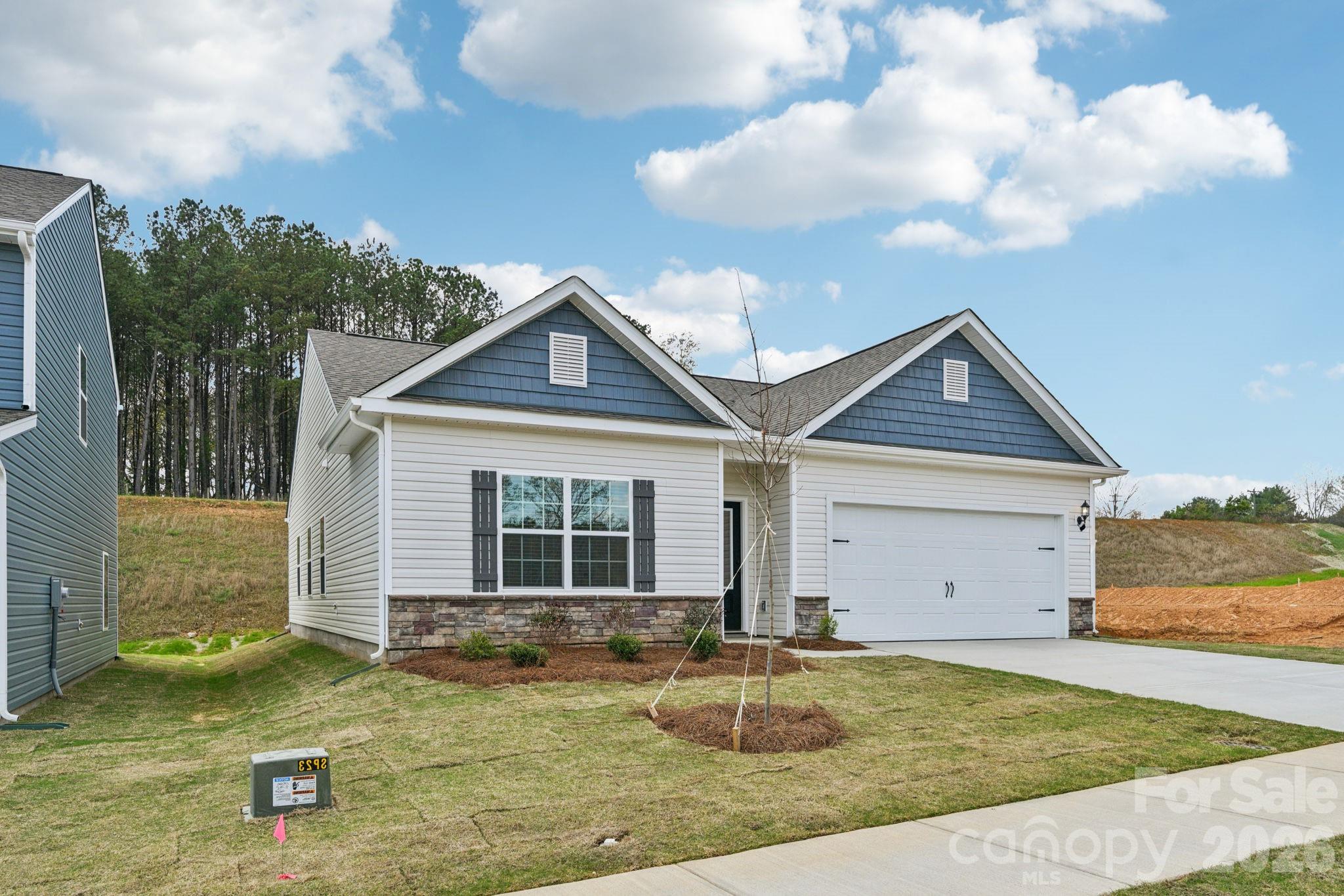 Photo 3 of 802 Willow Estates Drive, Shelby, NC