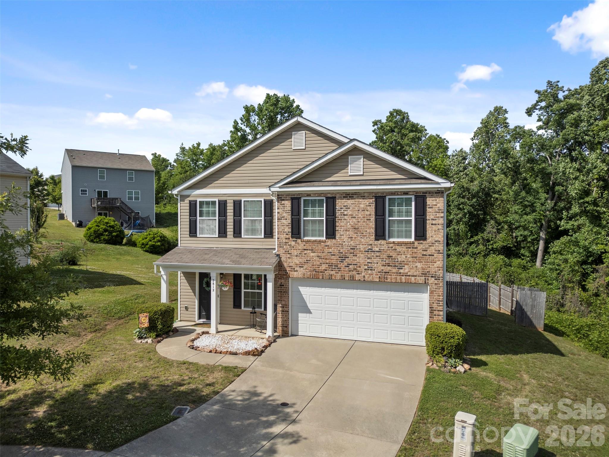 Photo 2 of 2812 Westbury Court, Dallas, NC