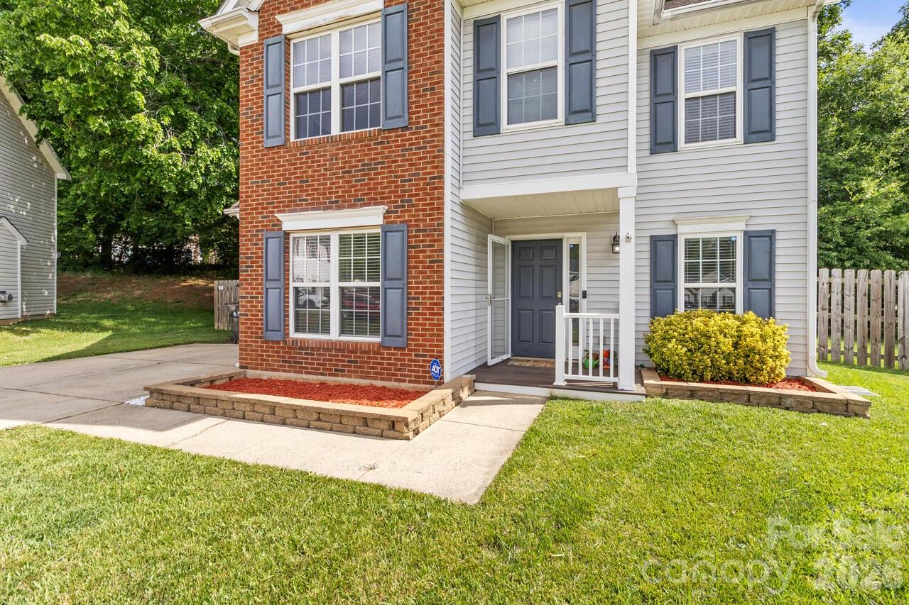 Photo 4 of 6907 Murray Grey Lane, Charlotte, NC
