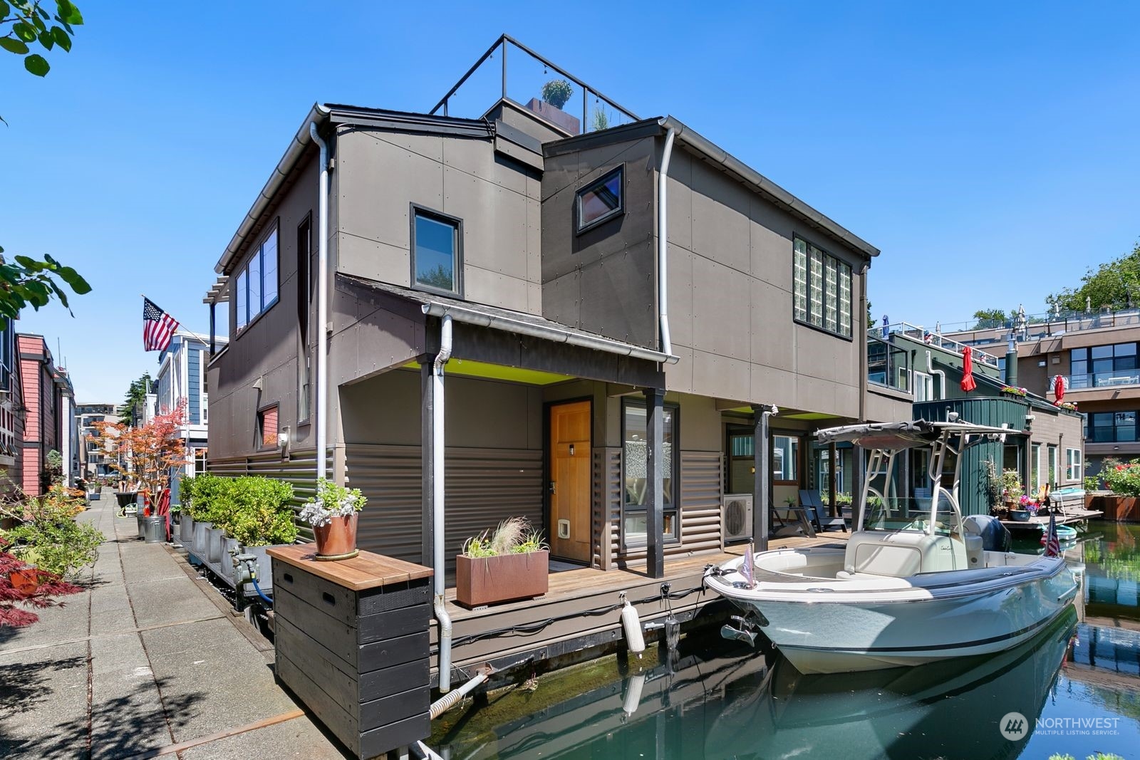 Houseboats of Seattle | Sotheby's International Realty
