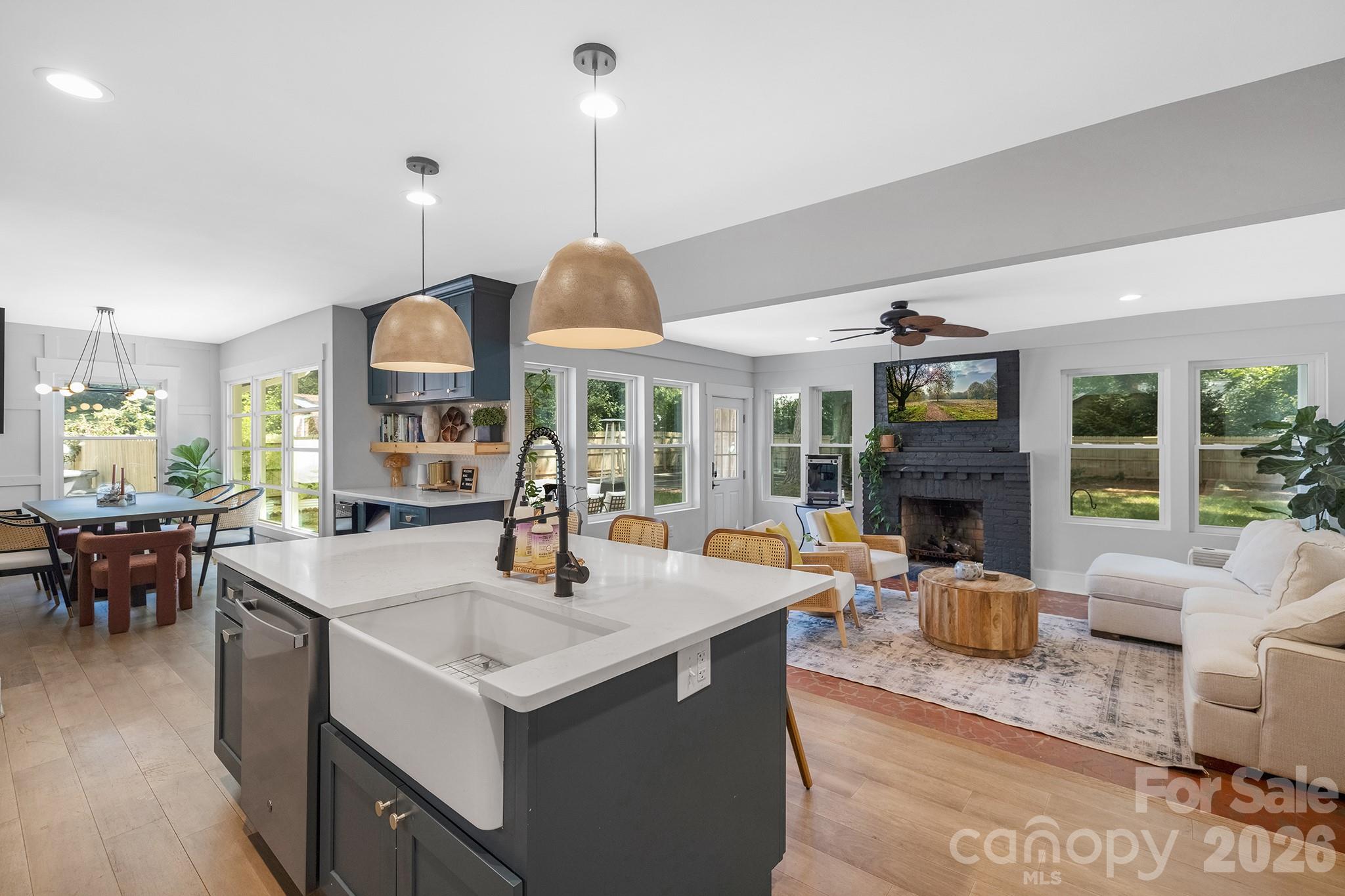 Photo 15 of 6213 Sharon Road, Charlotte, NC