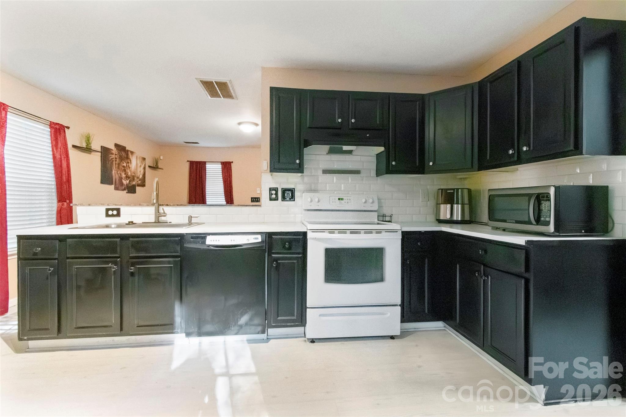 Photo 11 of 5541 Peachwood Drive, Charlotte, NC