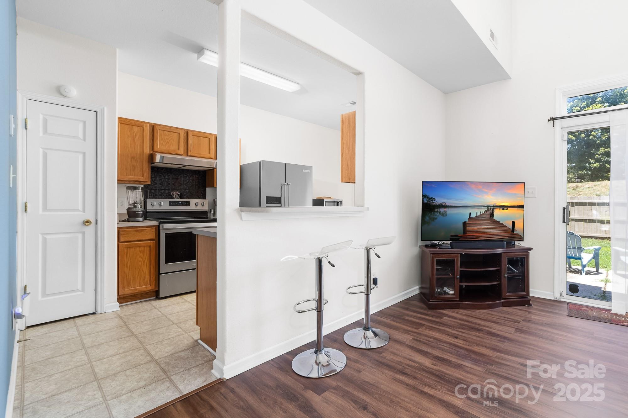 Photo 9 of 4313 Eaves Lane, Charlotte, NC