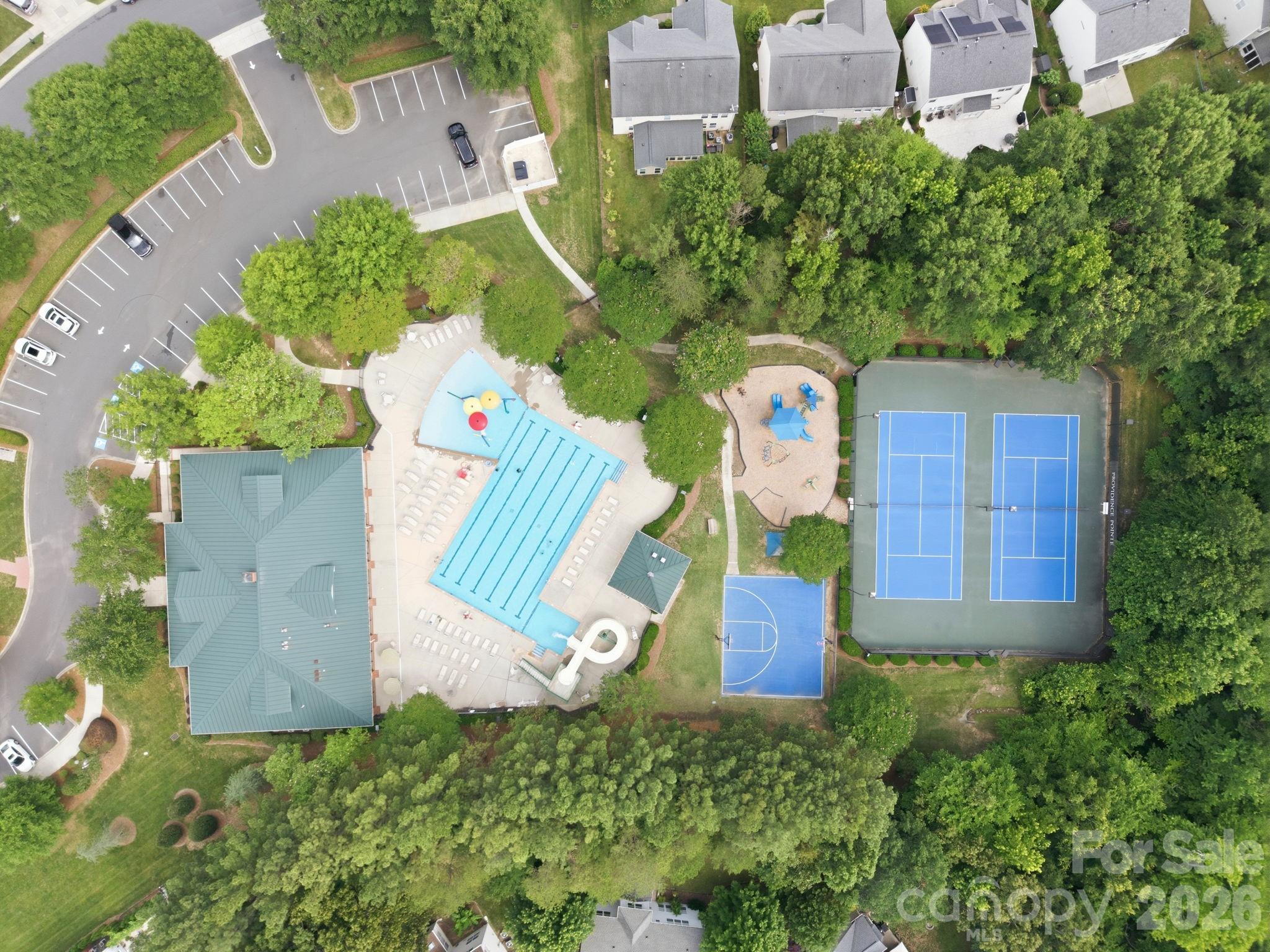 Photo 41 of 16106 Cloverleaf Court, Charlotte, NC