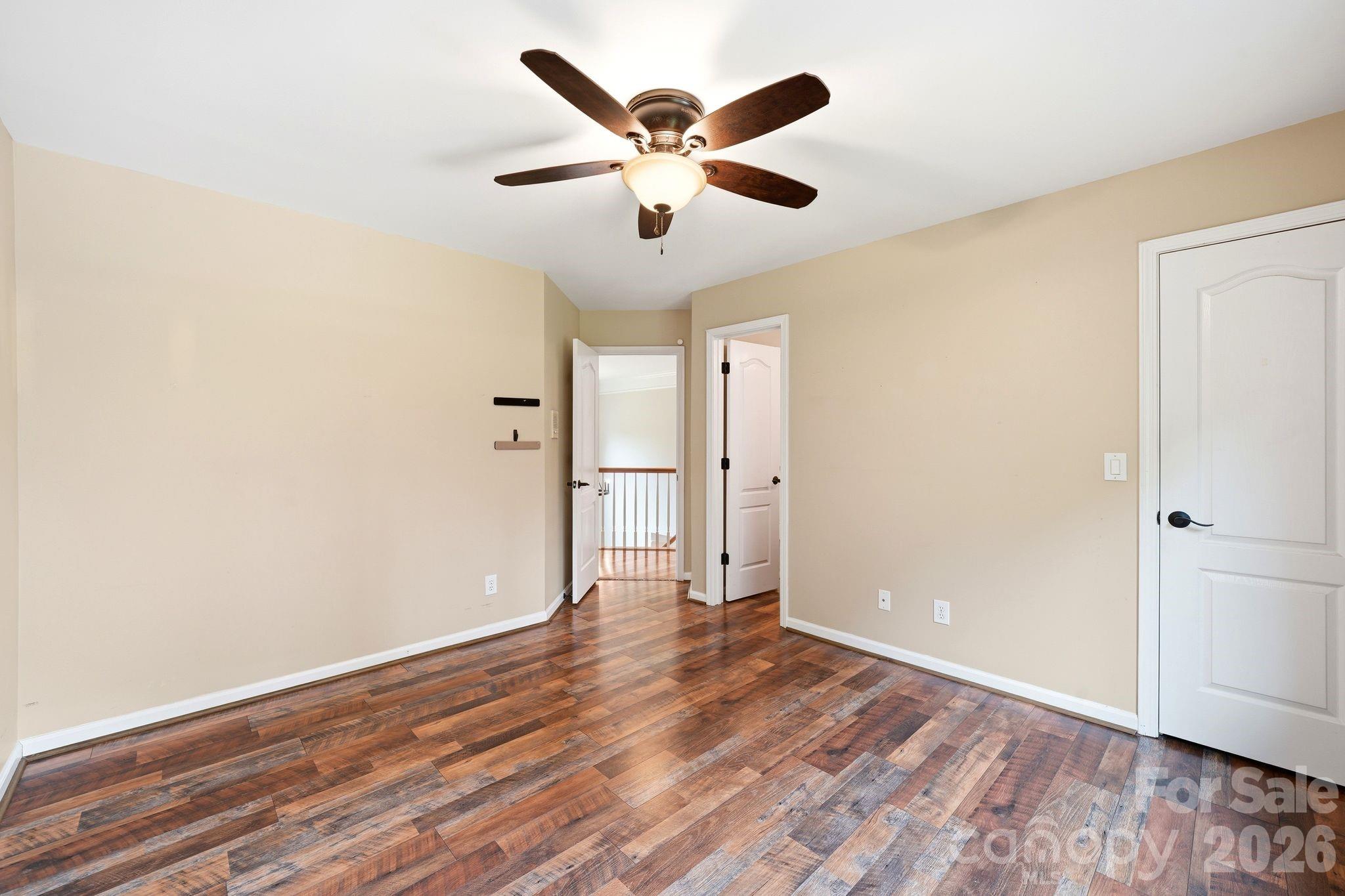 Home for sale at 6821 Hollow Oak Drive, Charlotte, NC — photo 20 of 38