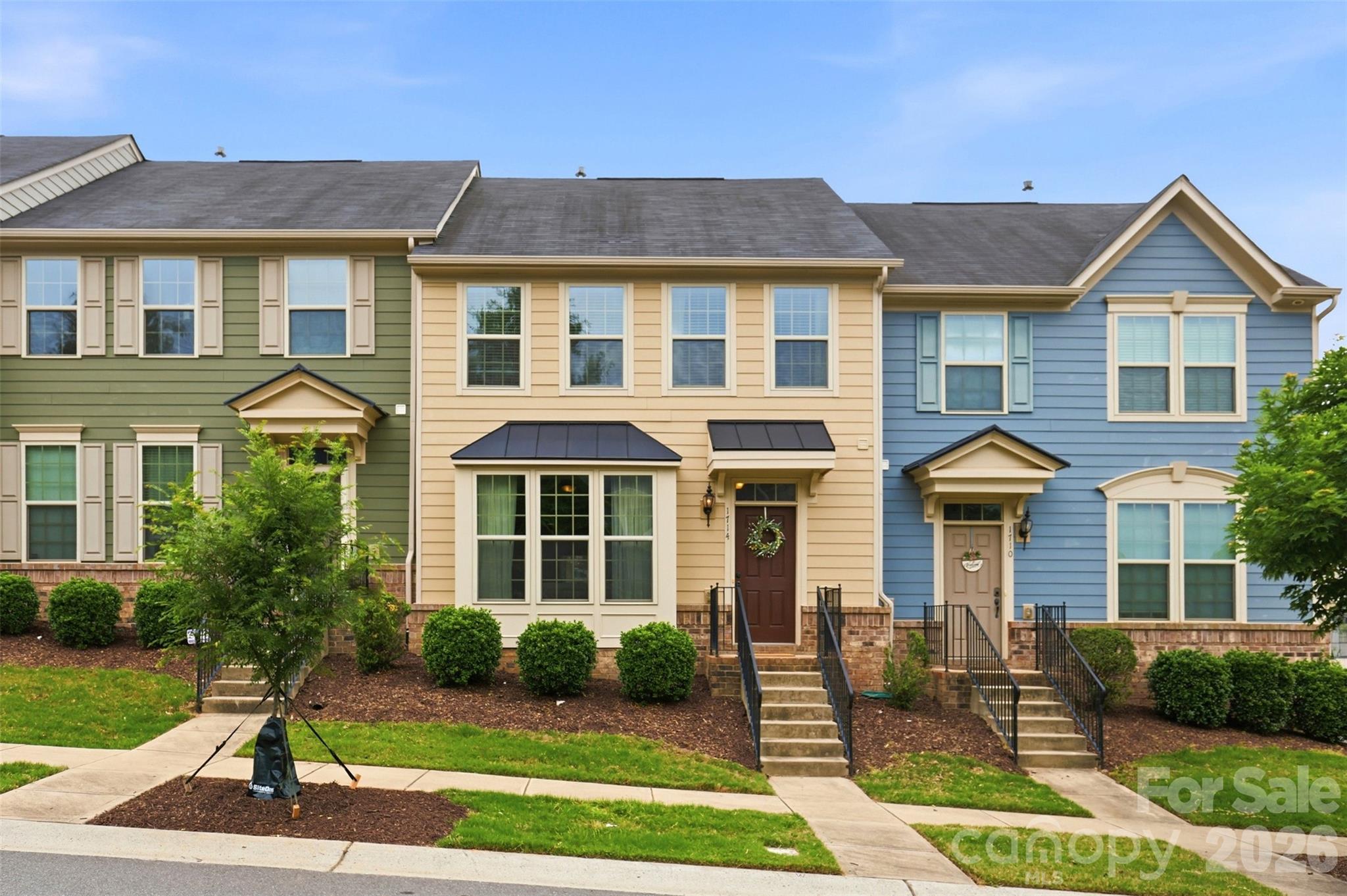1714 Evergreen Drive, Charlotte, NC - photo 2 of 36