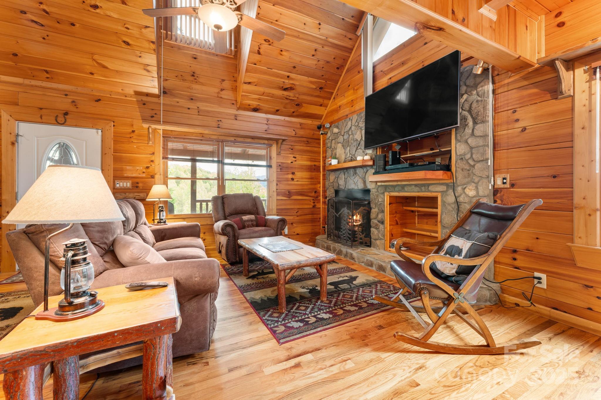 80 Slow Lane, Whittier, NC - photo 8 of 49