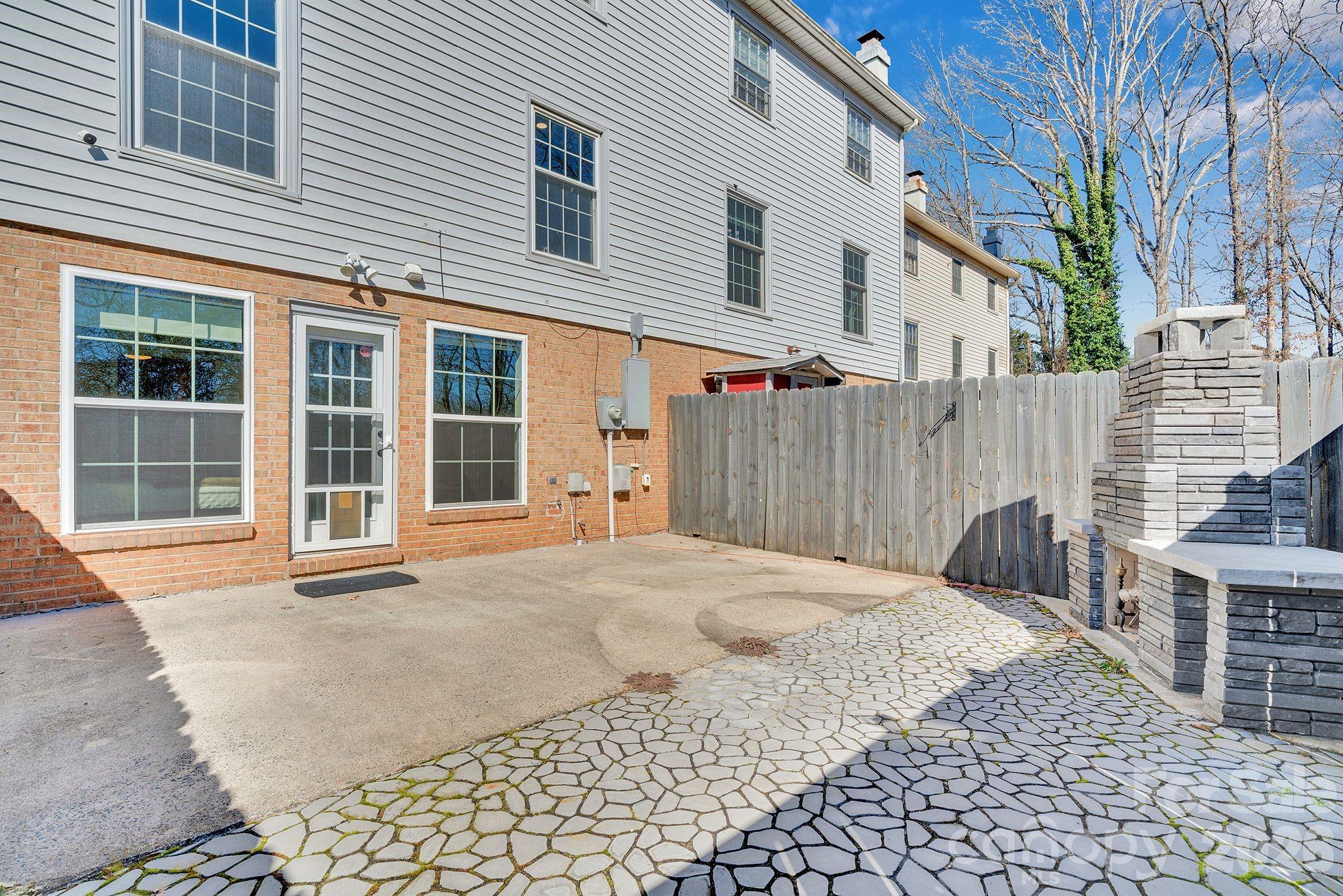 Photo 27 of 8308 Knights Bridge Road, Charlotte, NC