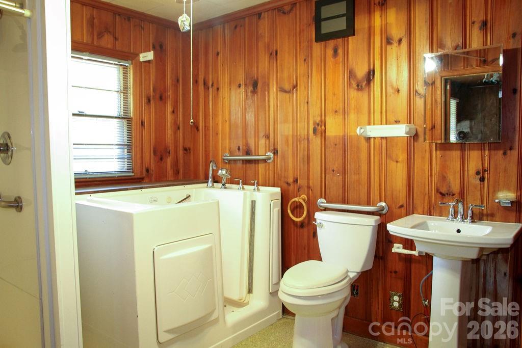 905 S 10th Street, Bessemer City, NC - photo 23 of 40
