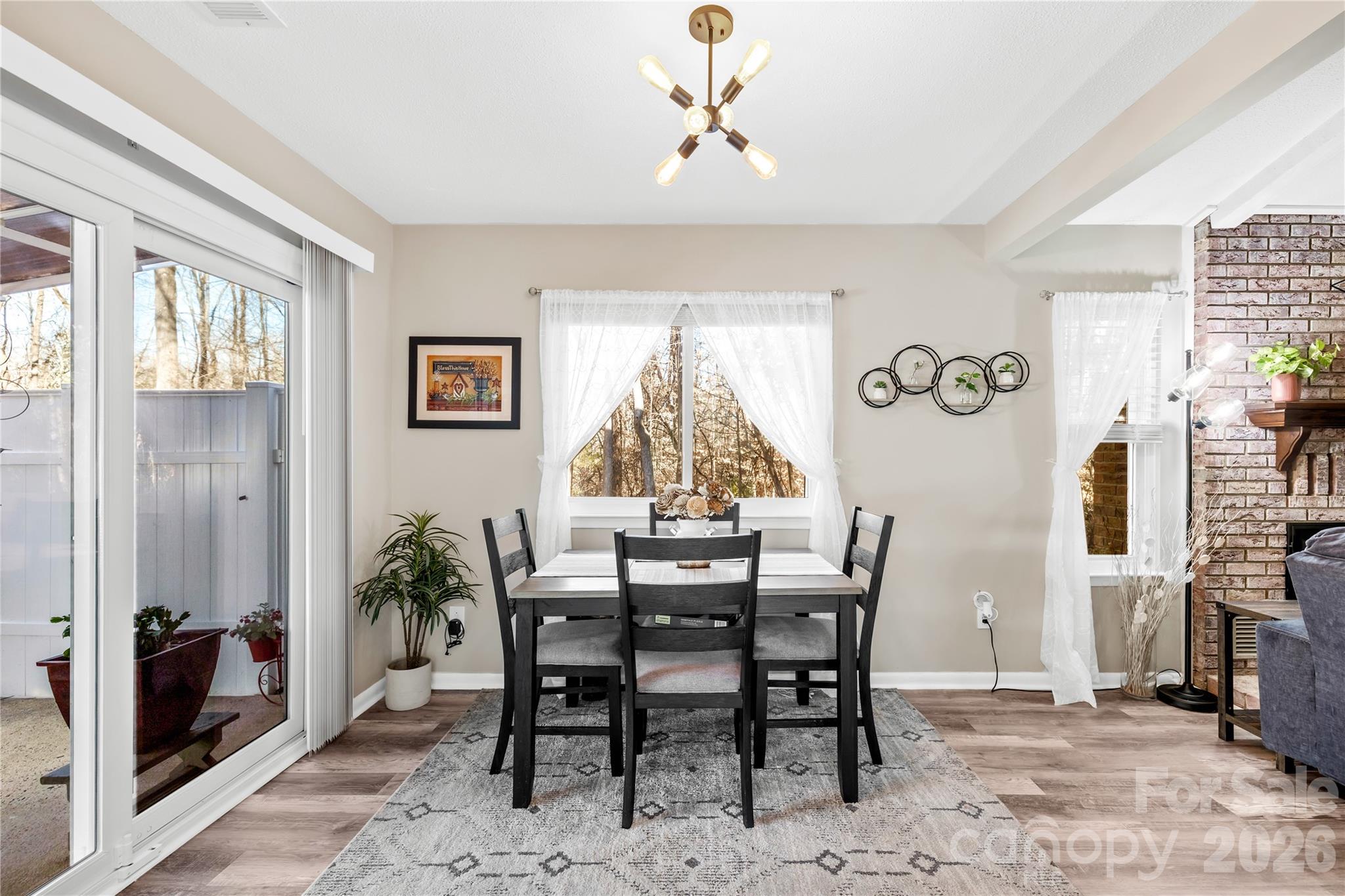 Photo 12 of 911 Sardis Cove Drive, Charlotte, NC