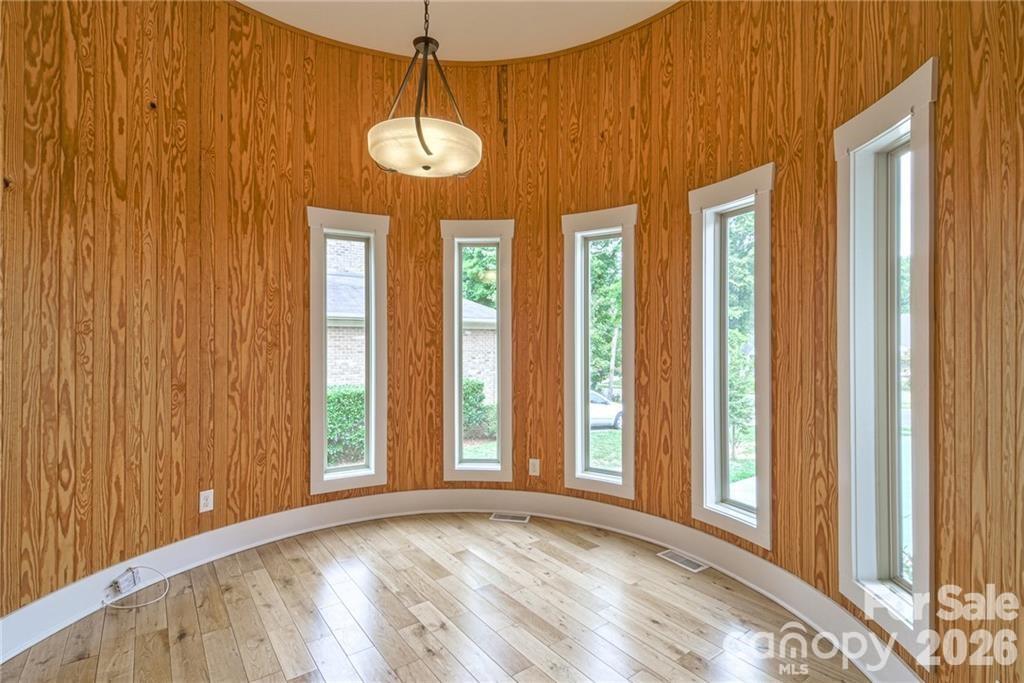 Photo 5 of 10136 Fairlea Drive, Charlotte, NC