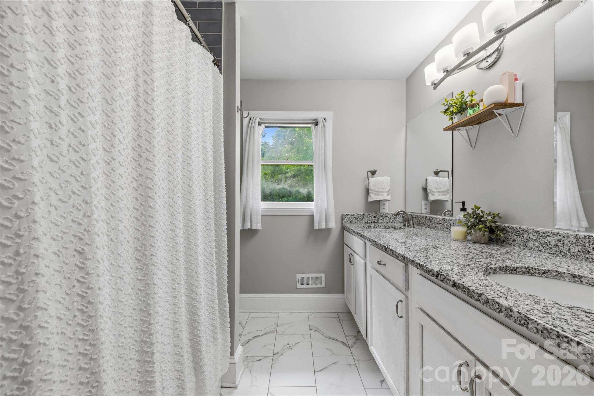 Photo 16 of 224 Sturbridge Drive, Charlotte, NC
