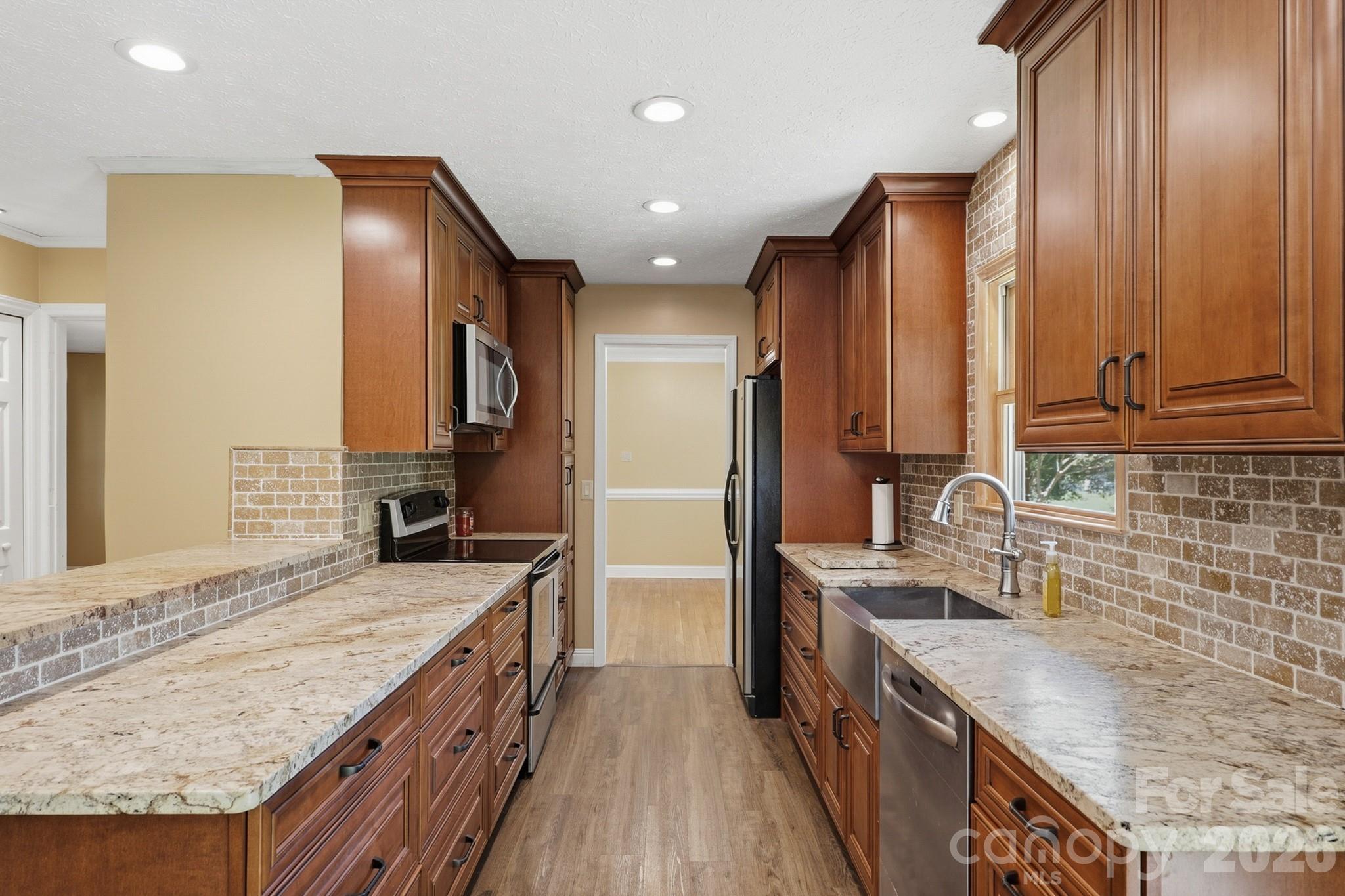 624 Patricia Avenue, Harrisburg, NC - photo 9 of 32