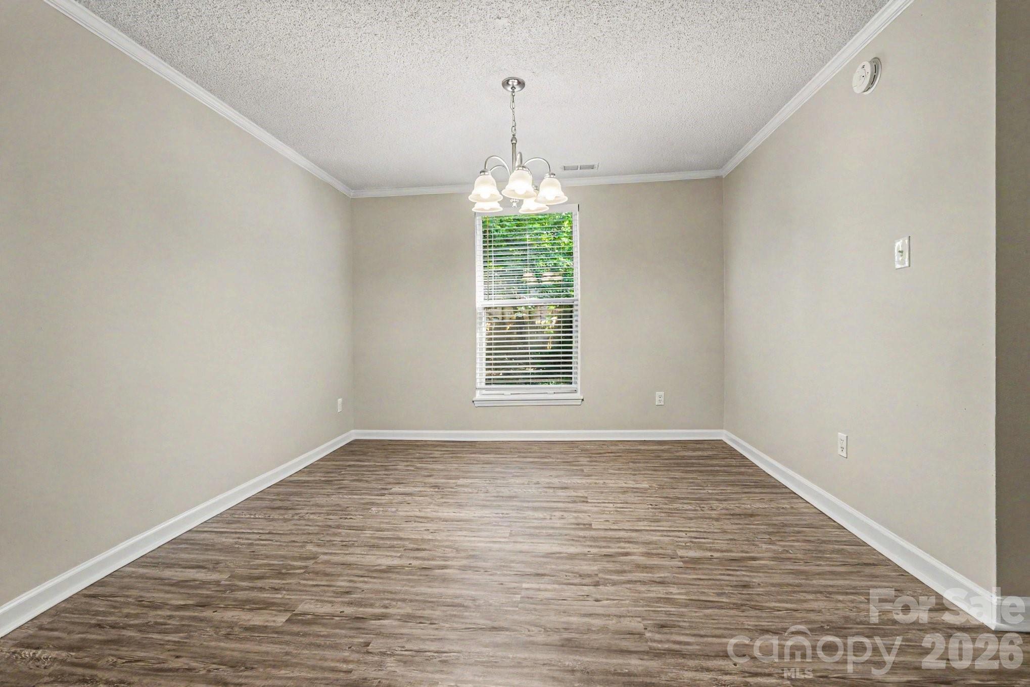 Photo 4 of 409 Vista Grande Circle, Charlotte, NC
