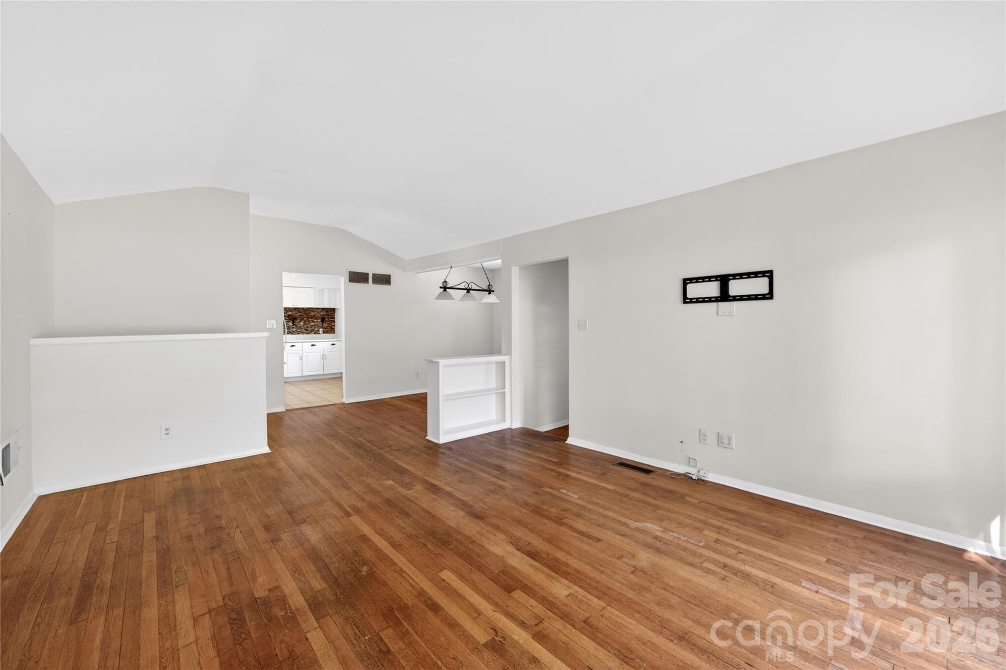 501 Kenlough Drive, Charlotte, NC - photo 11 of 47