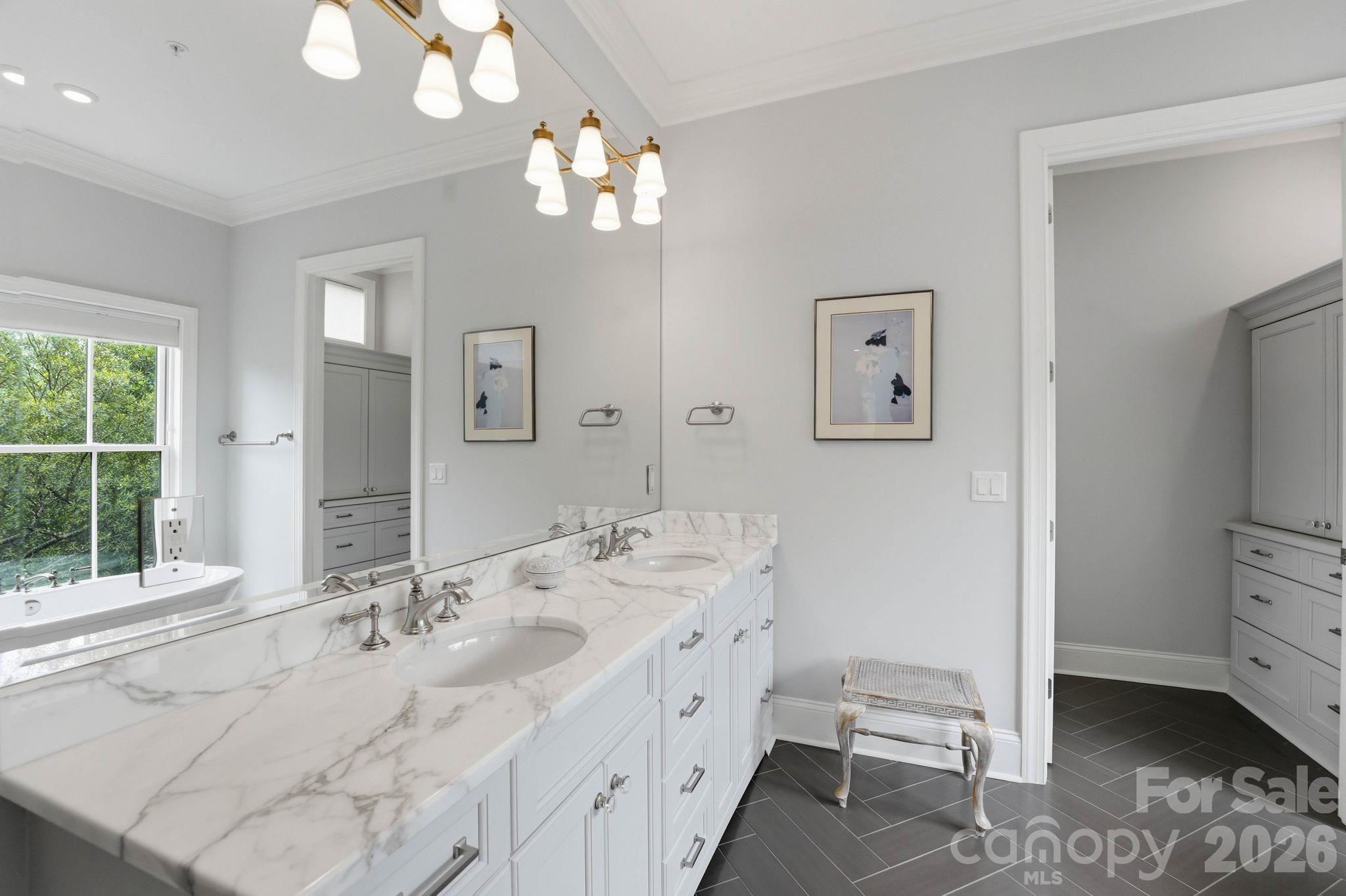 Photo 33 of 2312 Selwyn Avenue202, Charlotte, NC