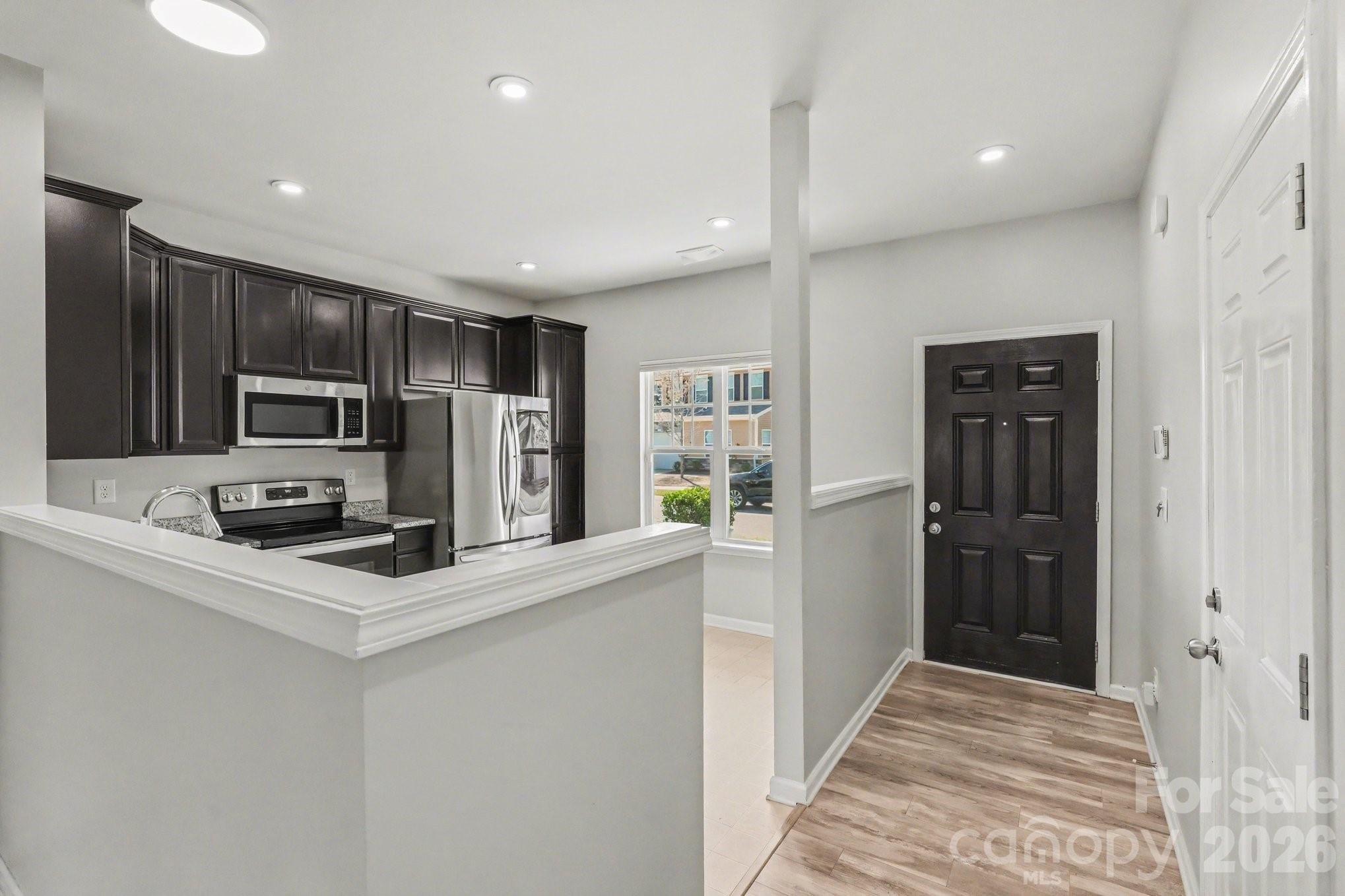 Photo 3 of 7023 Jane Parks Way, Charlotte, NC